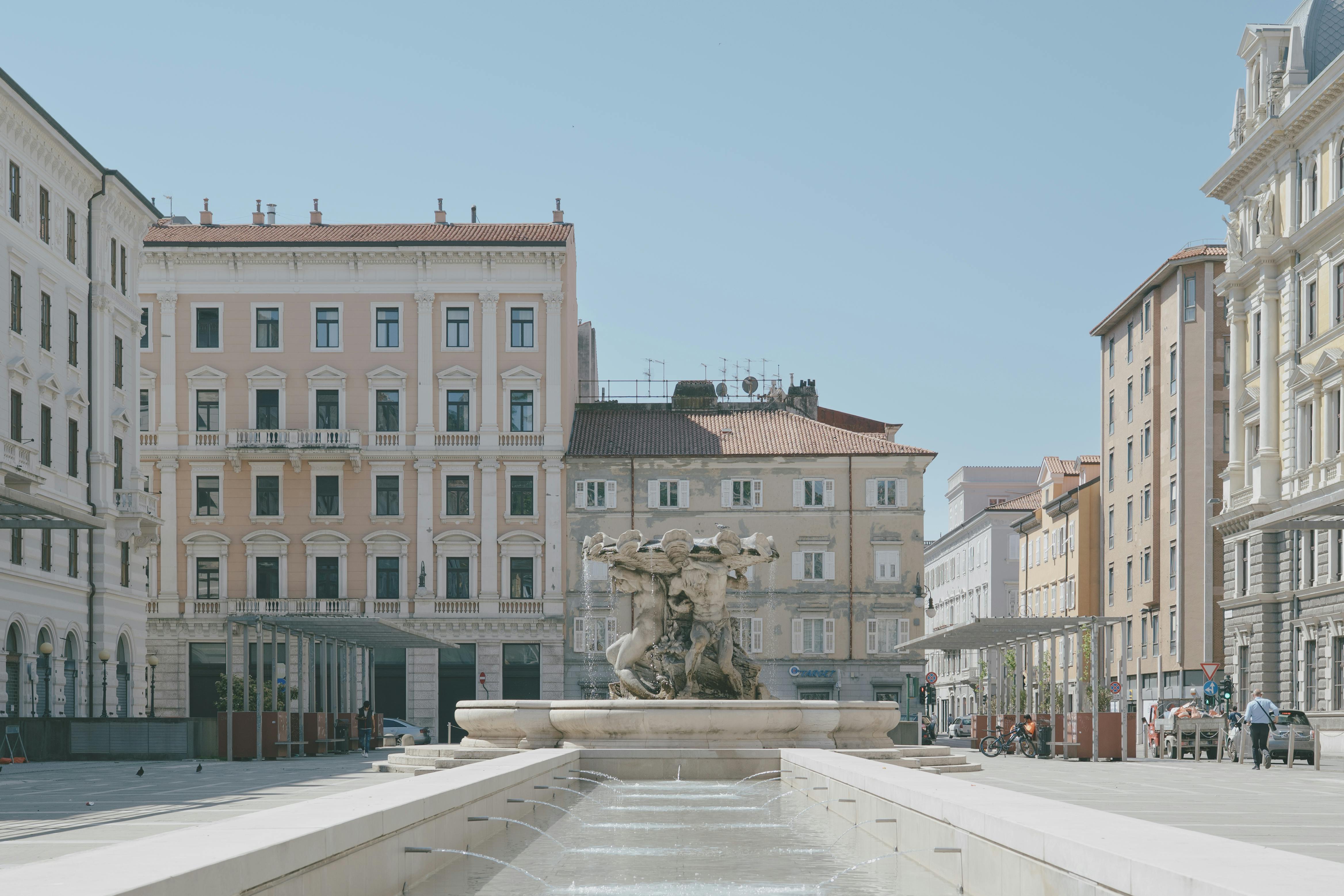 Edita la foto en Canva