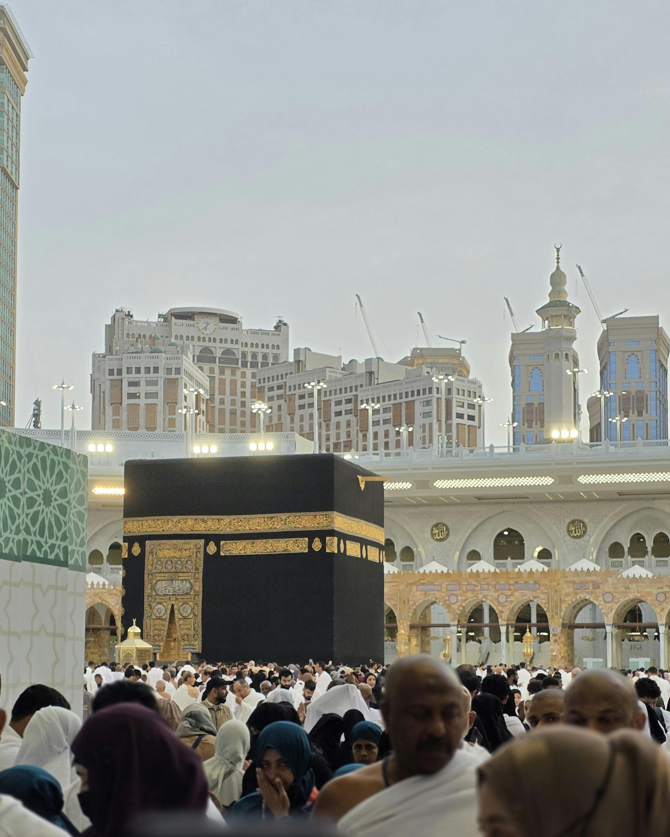 Crowd around Kaaba in Mecca at Sunset · Free Stock Photo