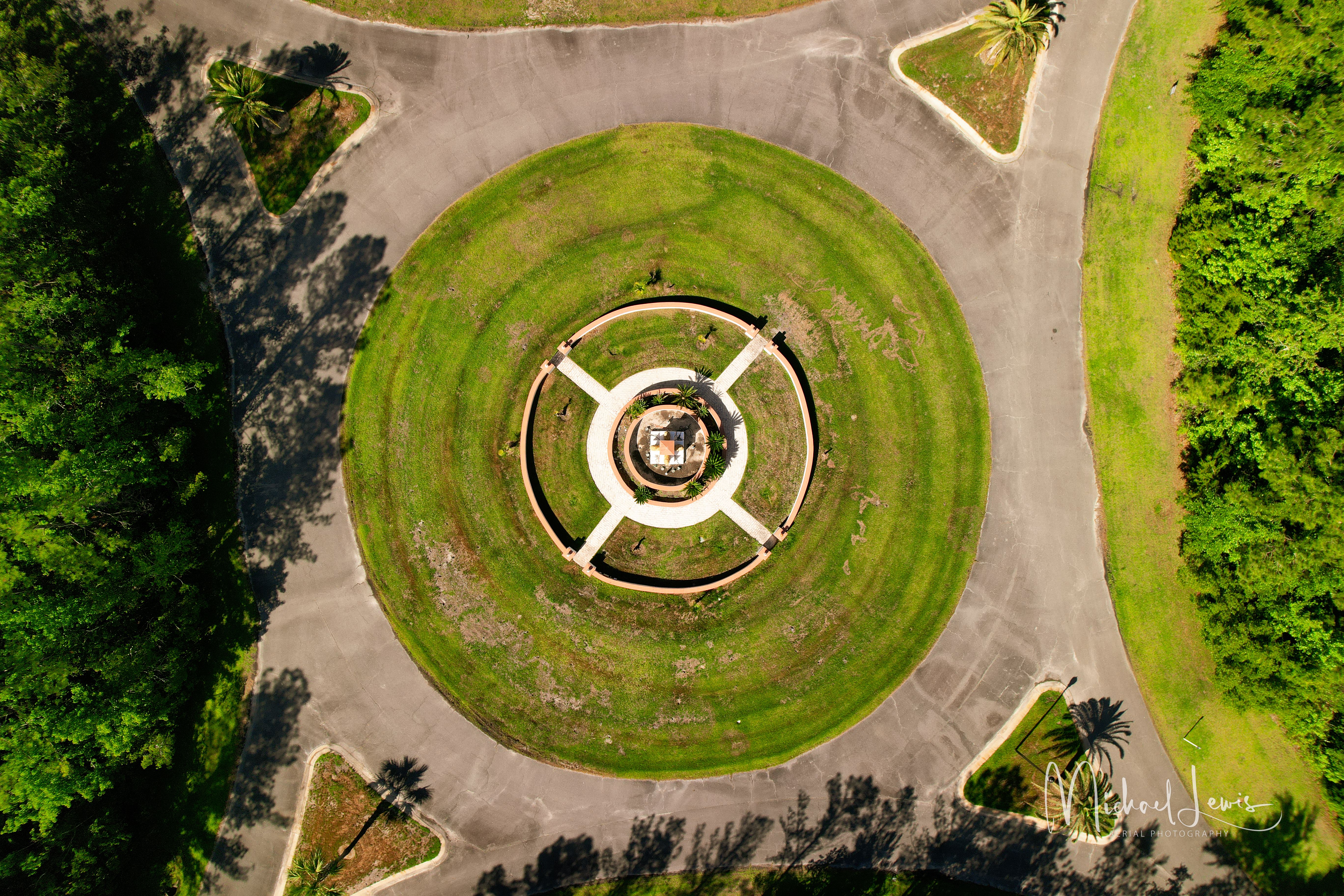 Aerial View of Circular Park with Greenery · Free Stock Photo