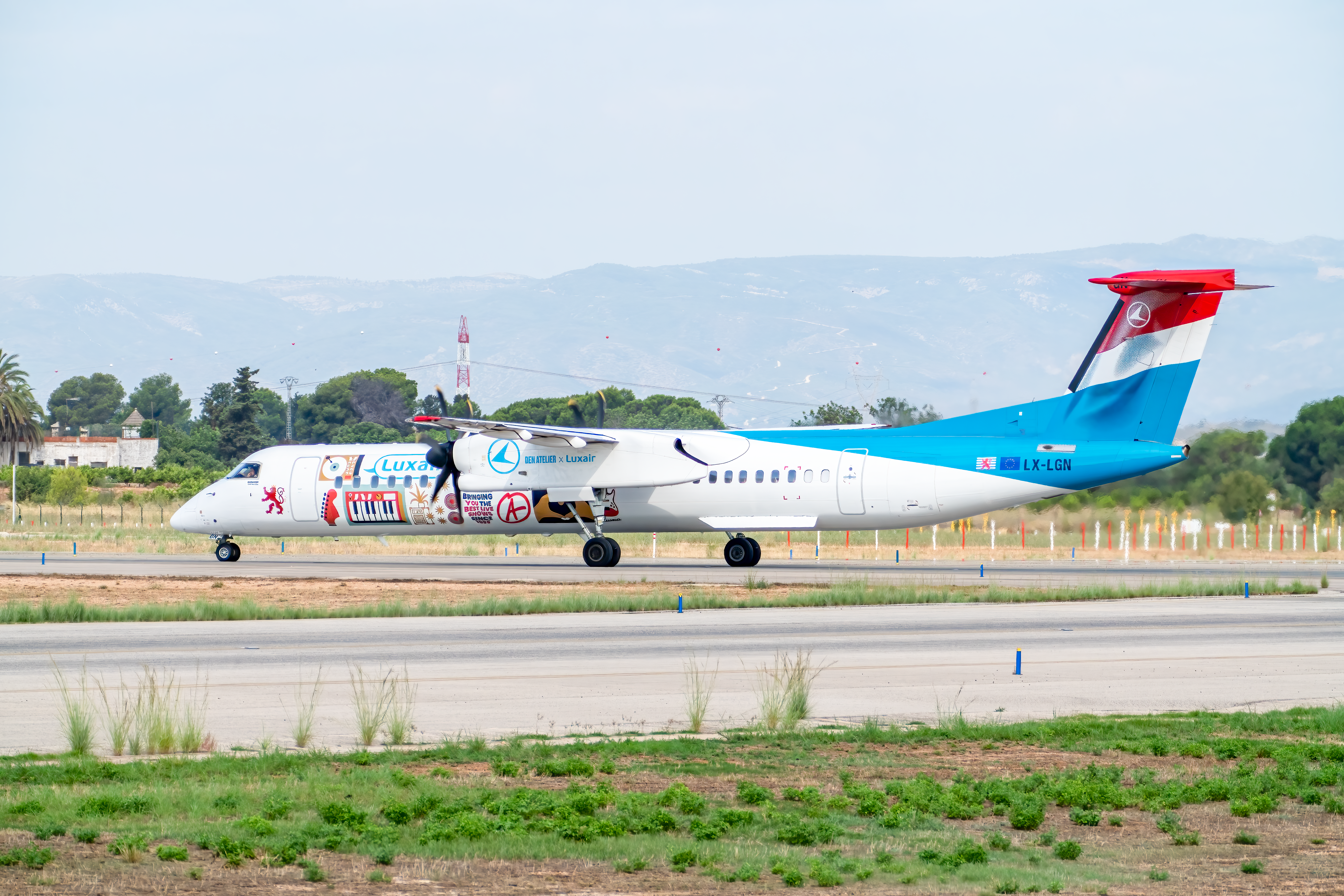Bombardier Dash 8 Q400 · Foto de stock gratuita