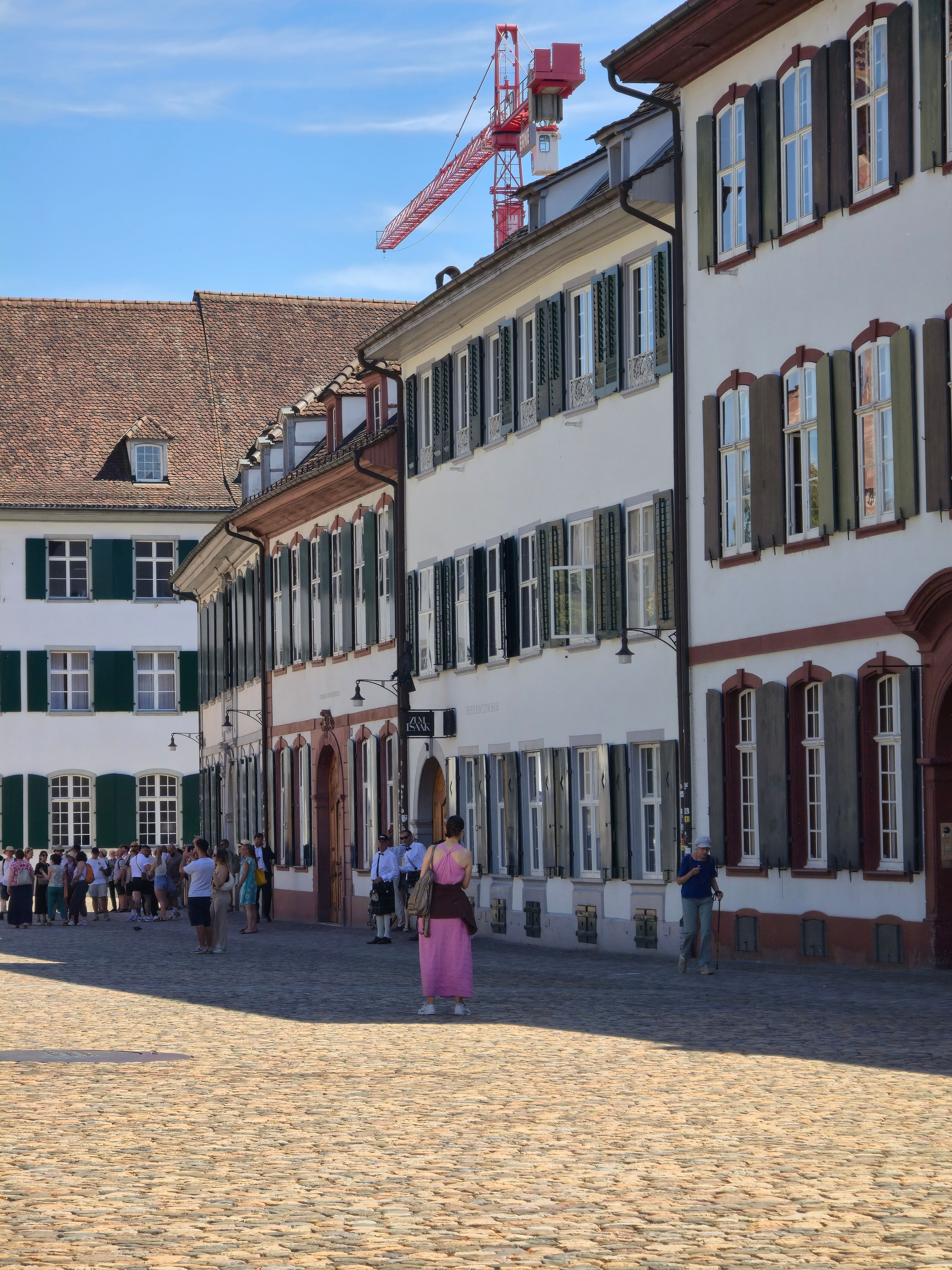 Houses Of People Photos, Download The BEST Free Houses Of People Stock ...