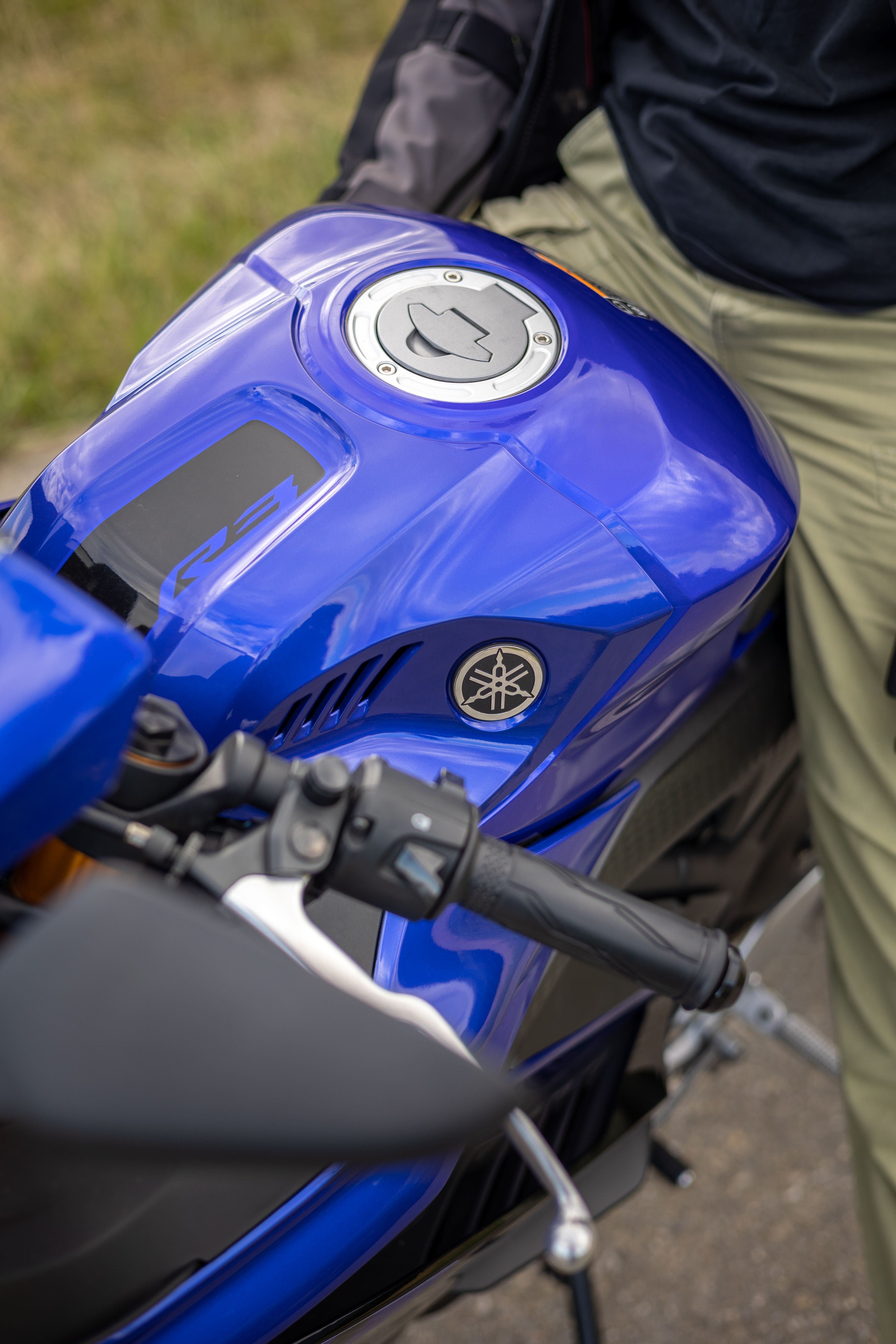 Close-Up of Blue Motorcycle in Geneva Countryside · Free Stock Photo