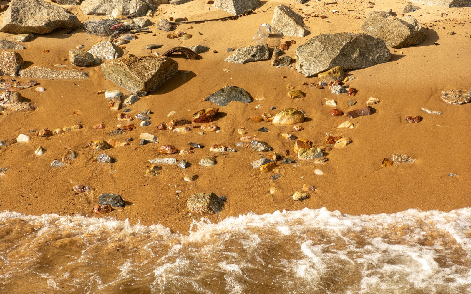 Beach Scene With Rocks Photos, Download The BEST Free Beach Scene With ...