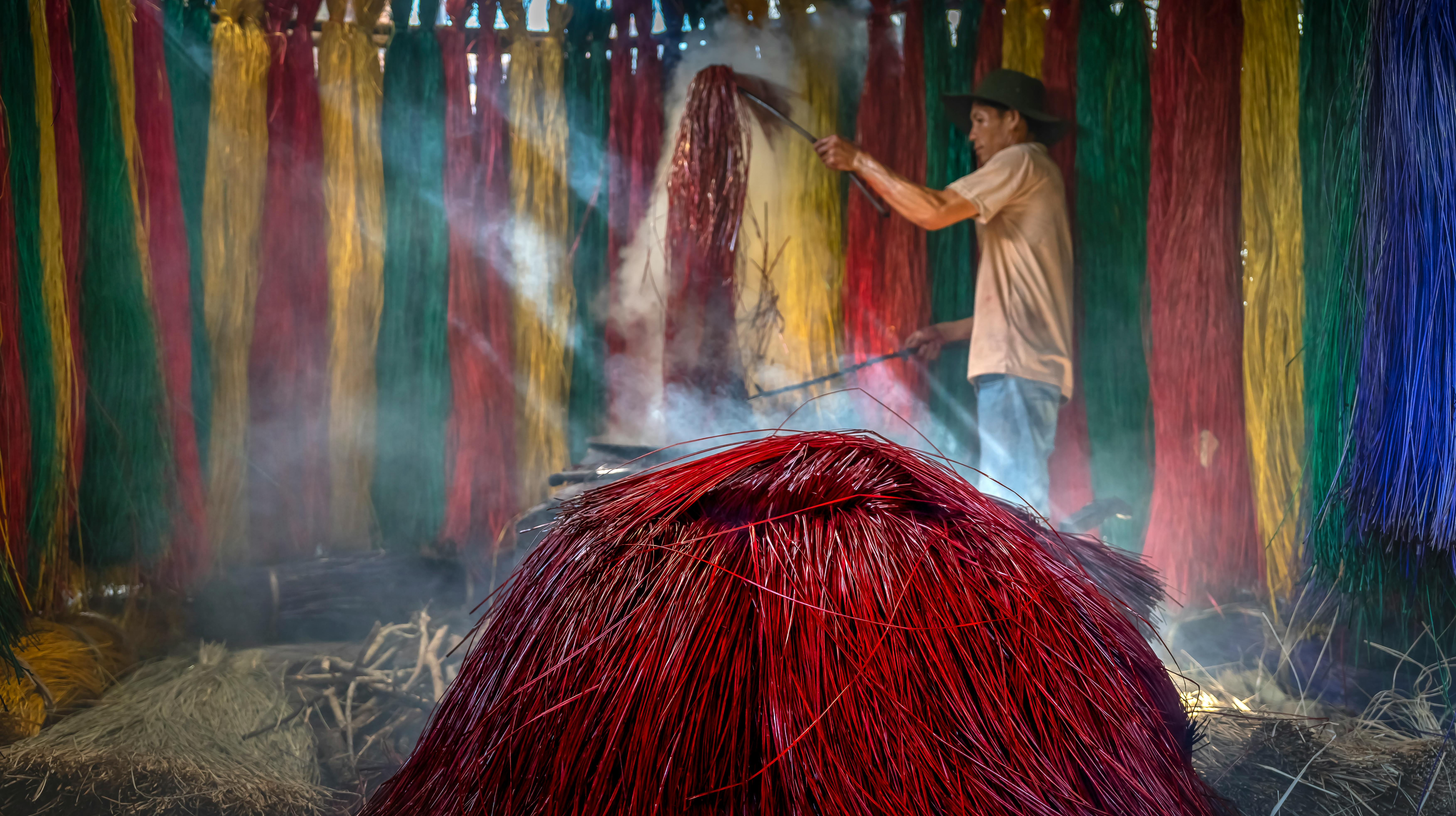 Traditional Fiber Dyeing Process in Vibrant Colors · Free Stock Photo