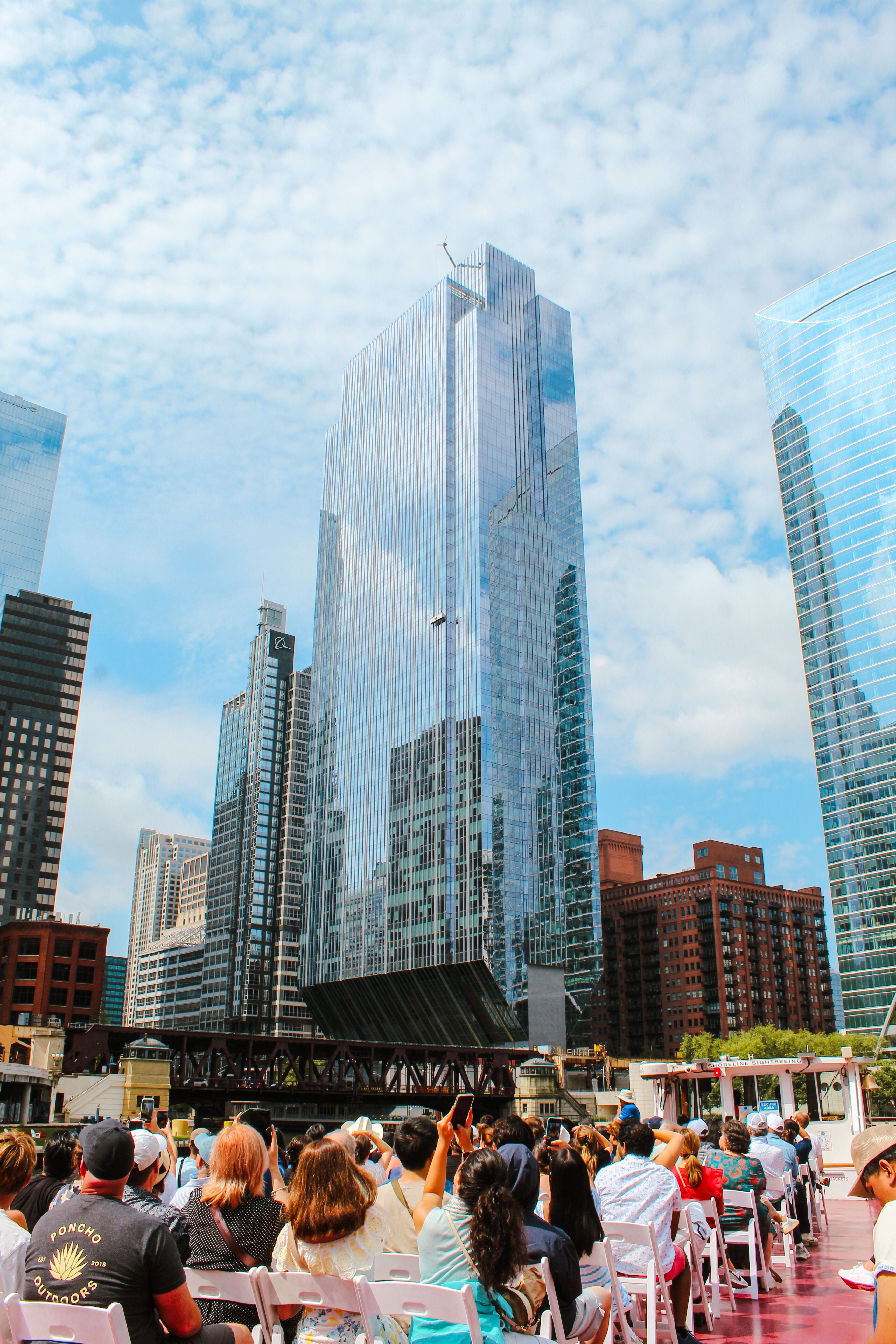 Vibrant Urban Skyline of Chicago in Daylight · Free Stock Photo