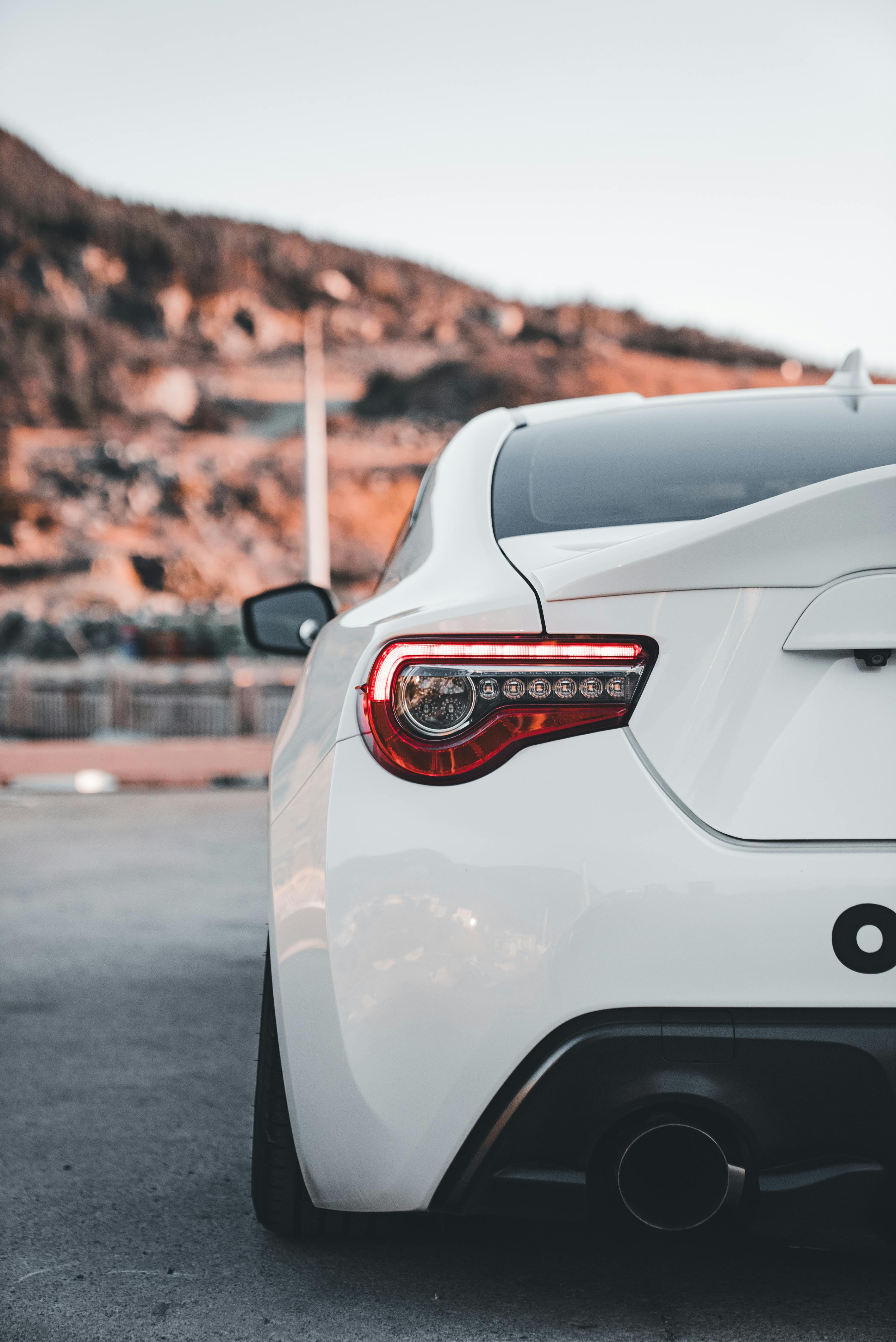 Road Rearing Photos, Download The BEST Free Road Rearing Stock Photos ...