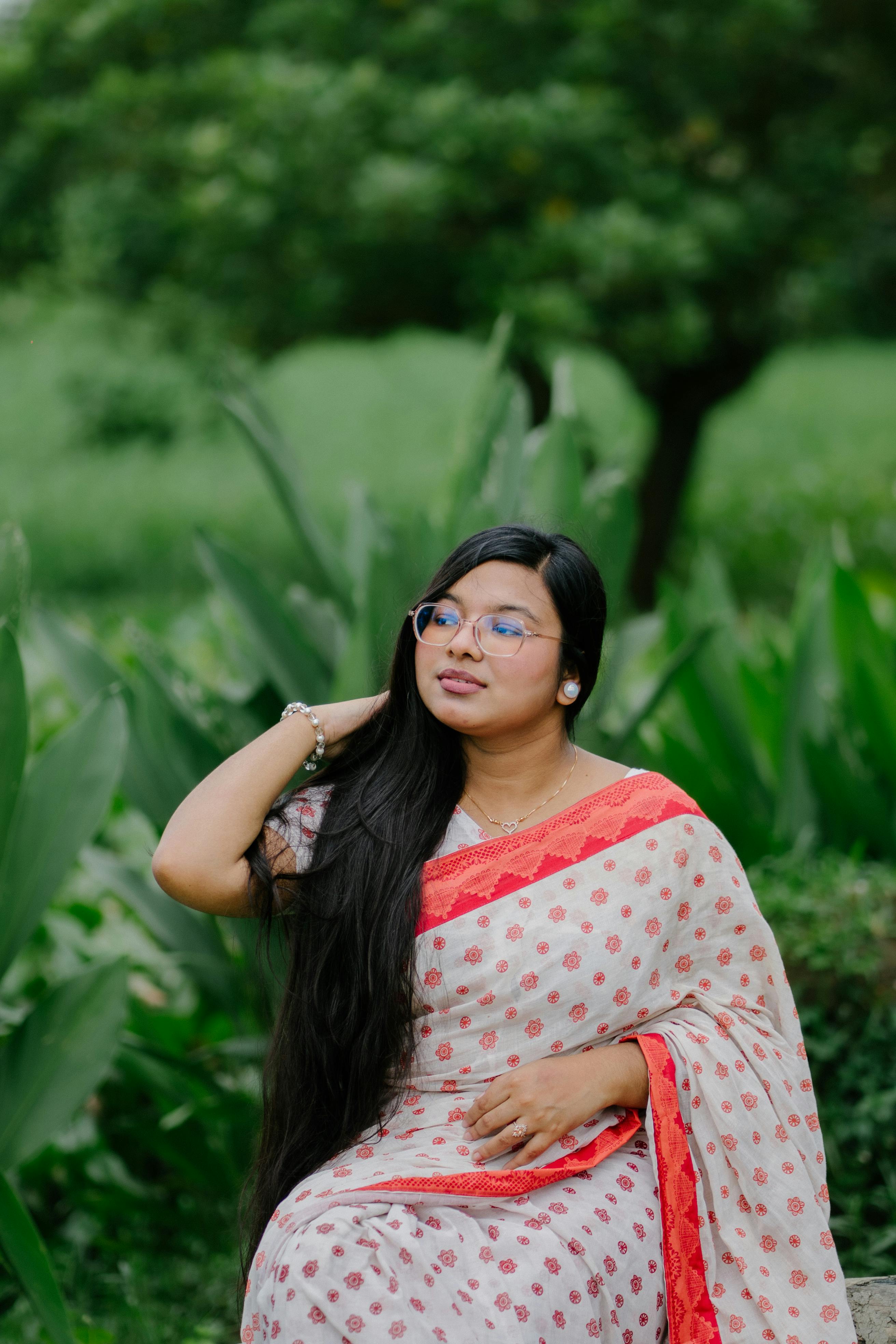 Beautiful South Asian Woman in Traditional Sari · Free Stock Photo