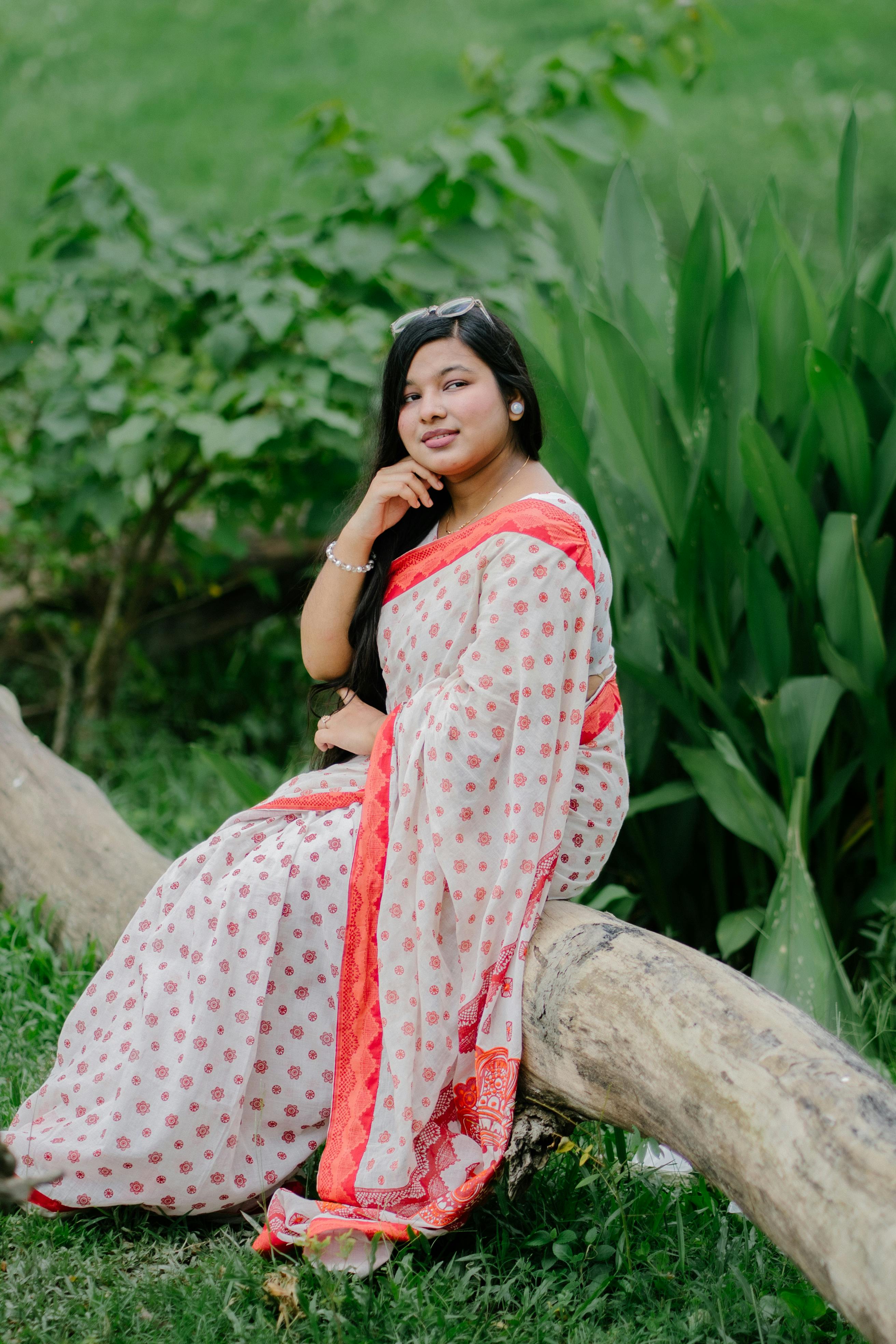 Beautiful South Asian Woman in Traditional Sari · Free Stock Photo