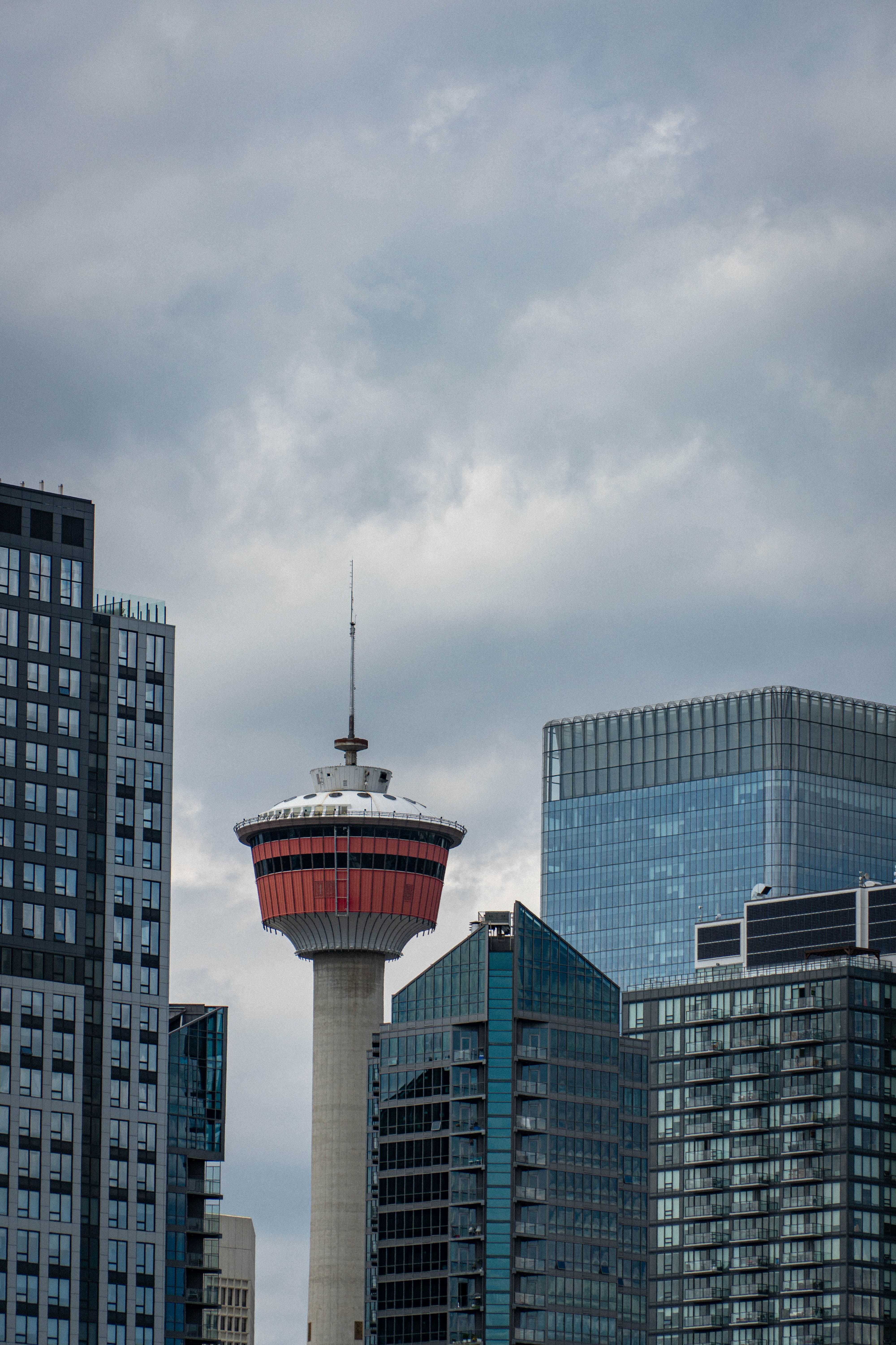Calgary Tower under Clear Sky · Free Stock Photo