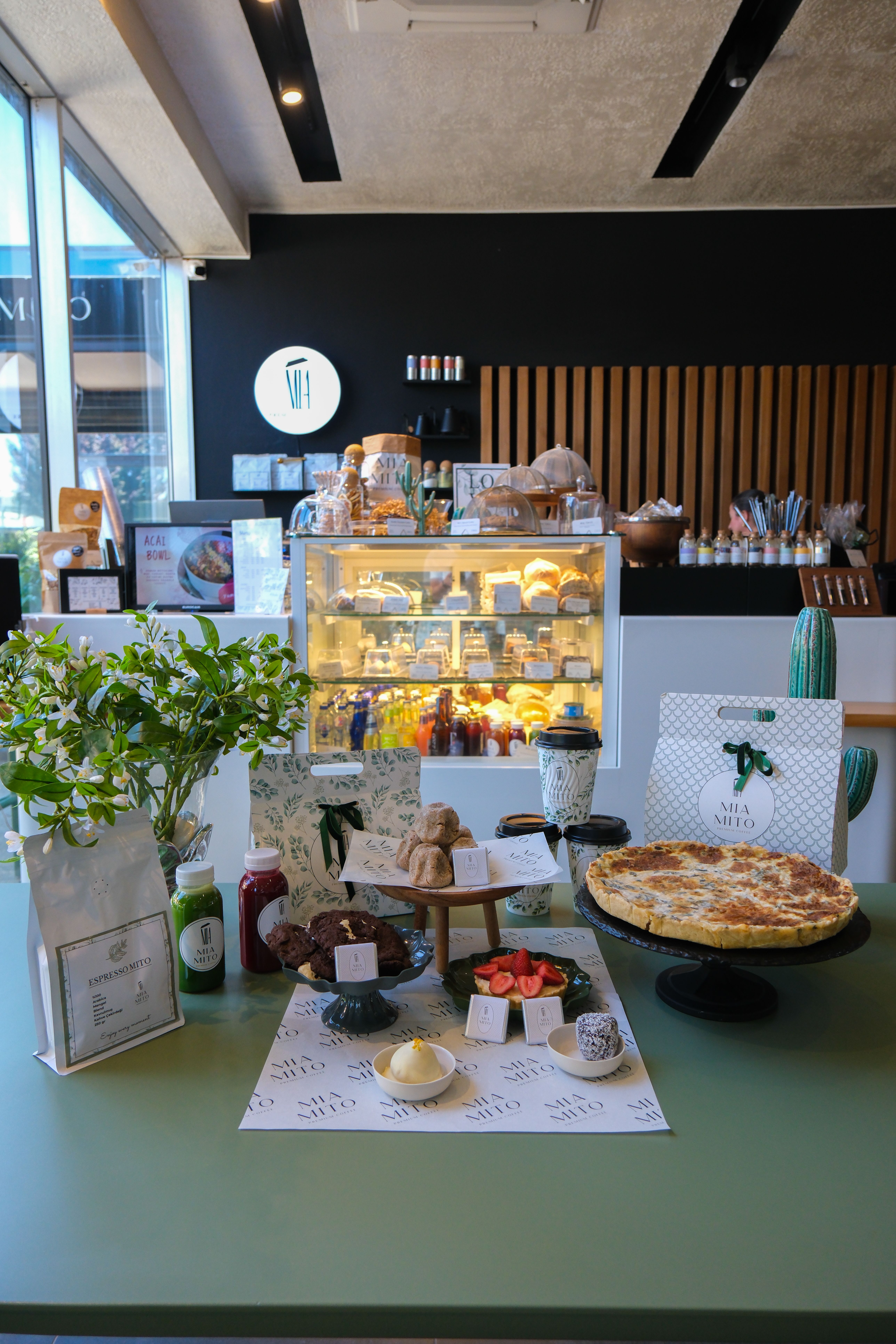 Charming Café Display with Pastries in Ankara · Free Stock Photo