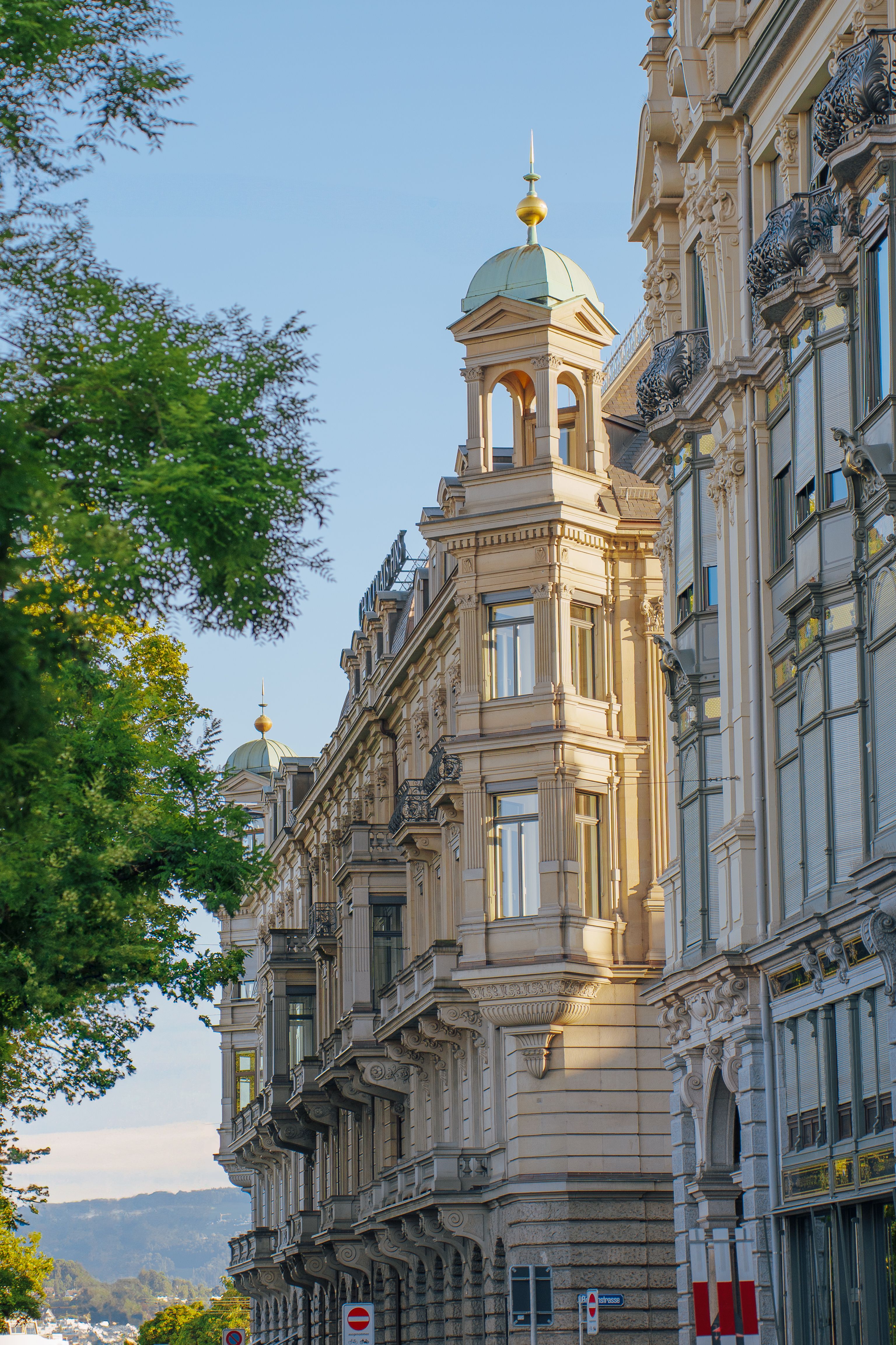 Zürih'te Zarif Art Nouveau Mimarisi · Ücretsiz Stok Fotoğraf