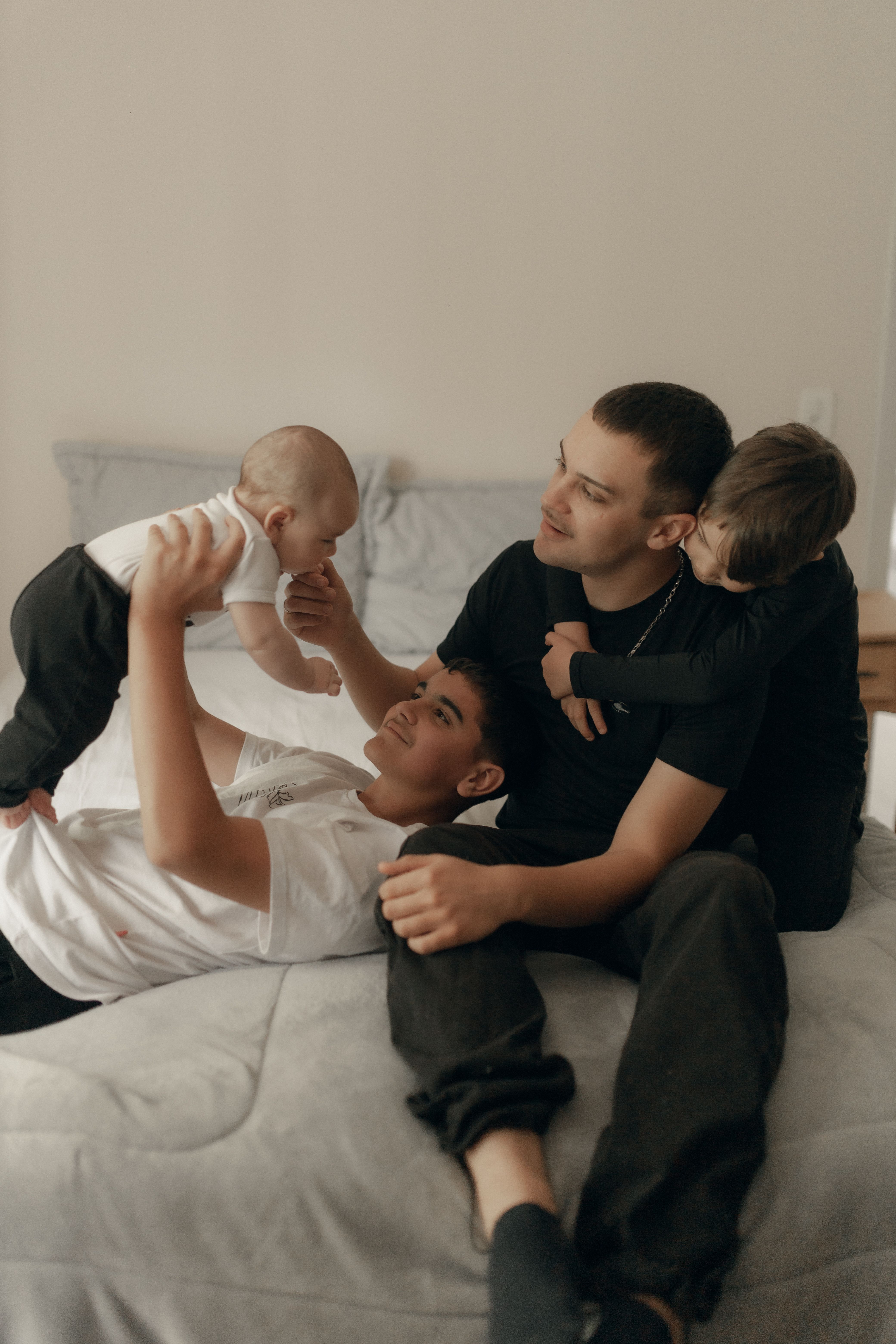 Loving Family Bonding at Home with Children · Free Stock Photo