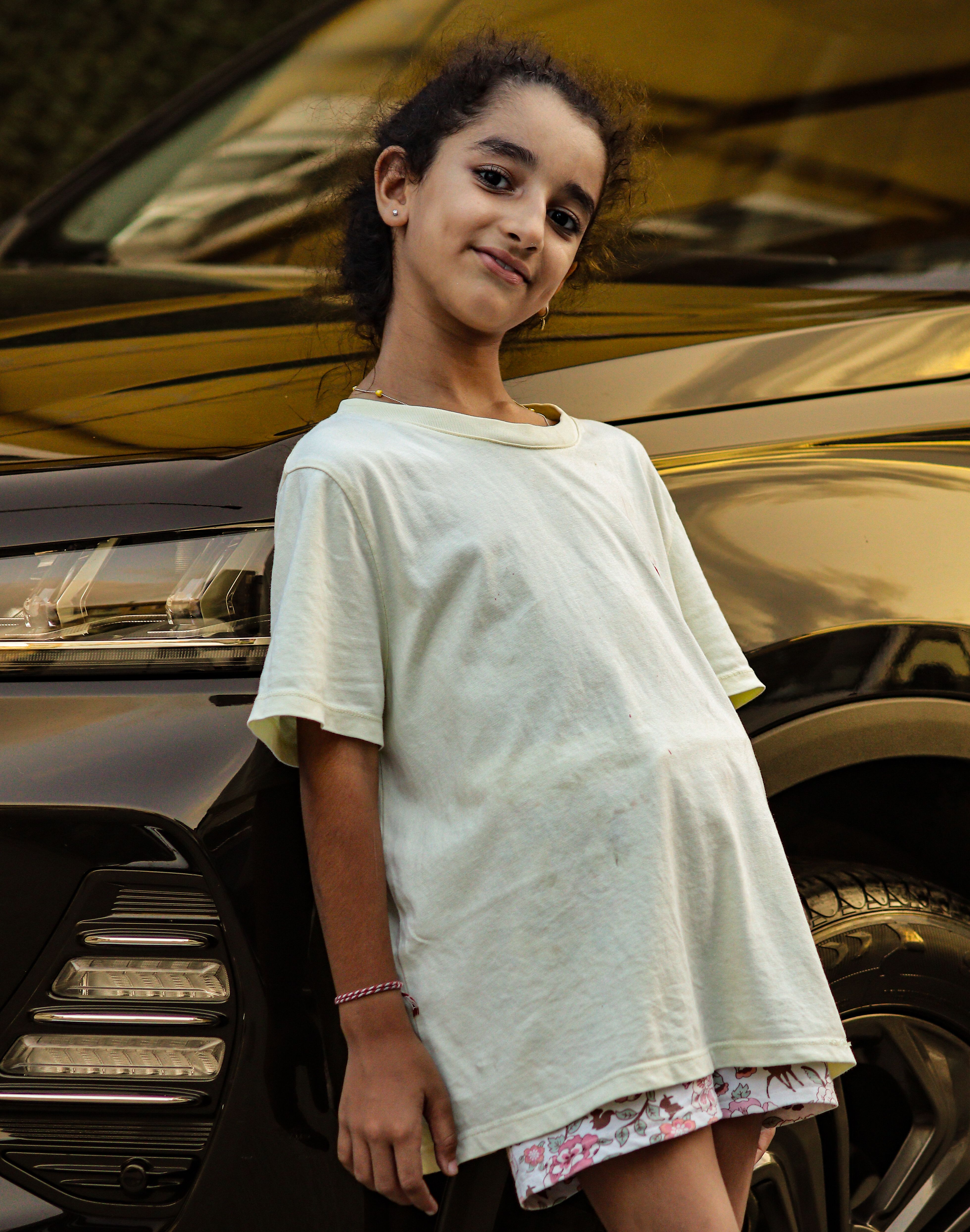 Beautiful Girls In Car Photos, Download The BEST Free Beautiful Girls ...