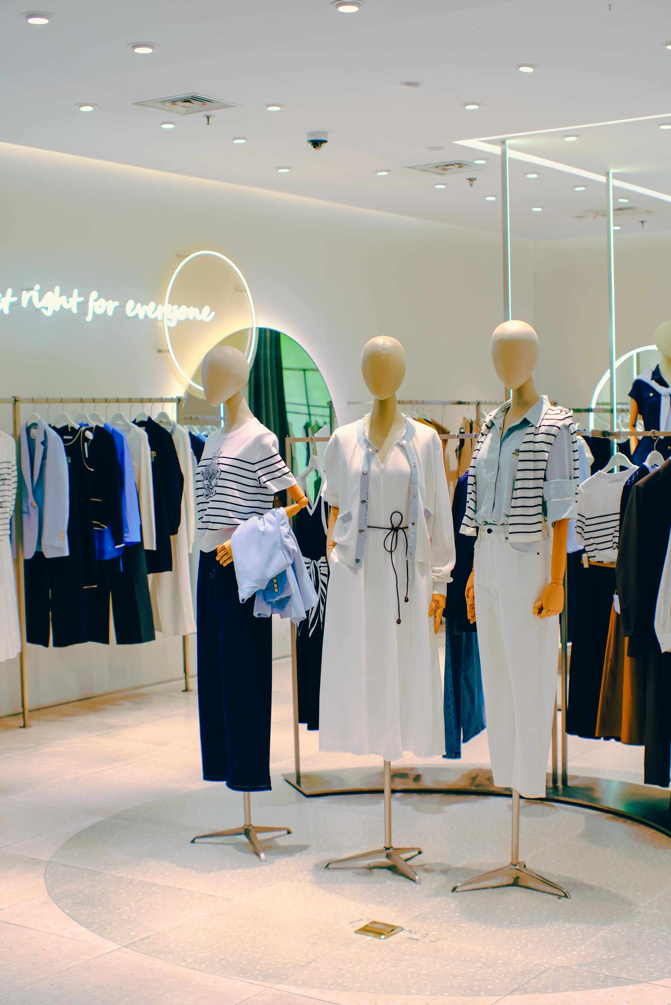 Showroom Photos, Download The BEST Free Showroom Stock Photos & HD Images