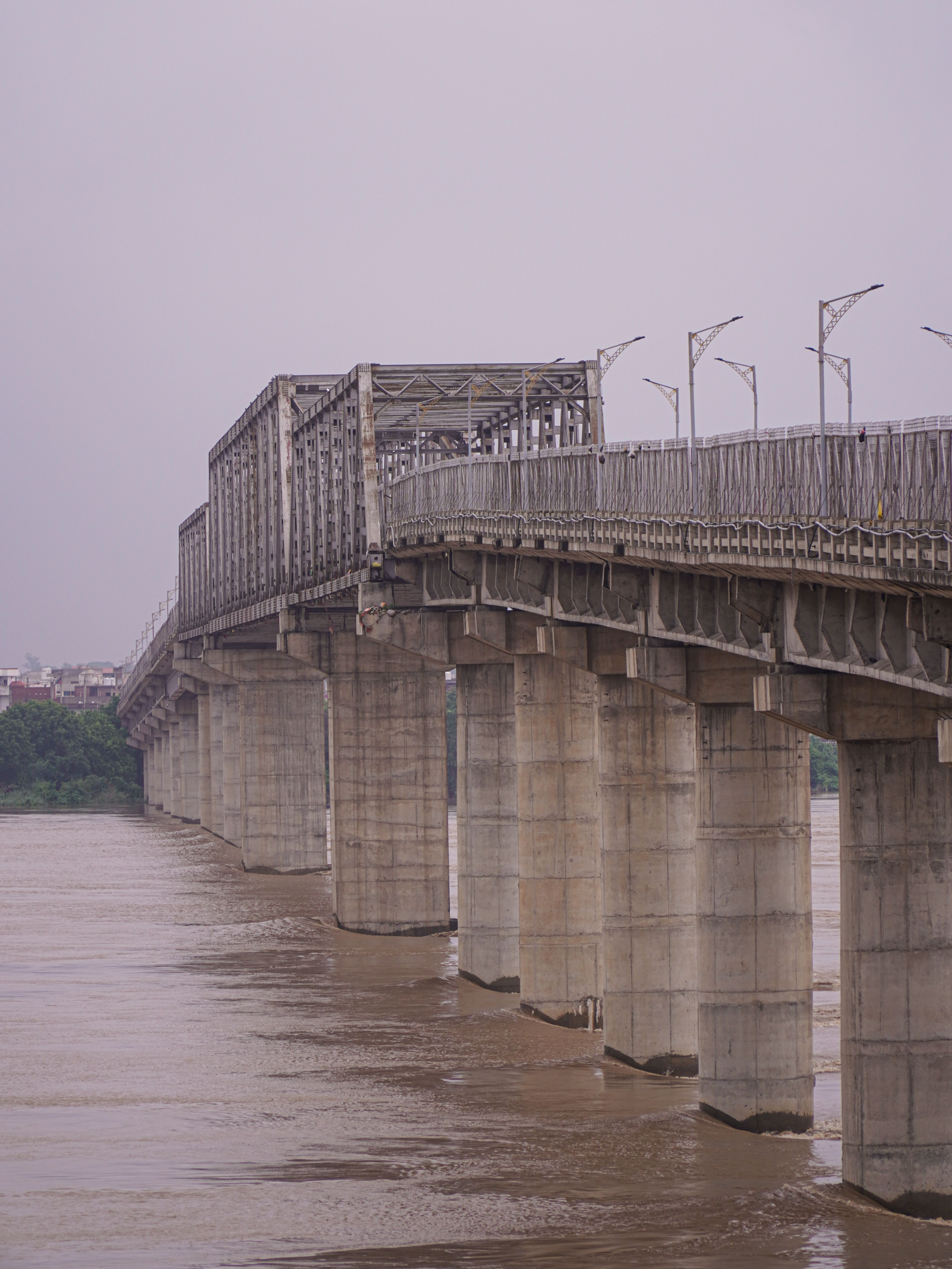 Cantilevered Bridge over Ganges River in Varanasi · Free Stock Photo