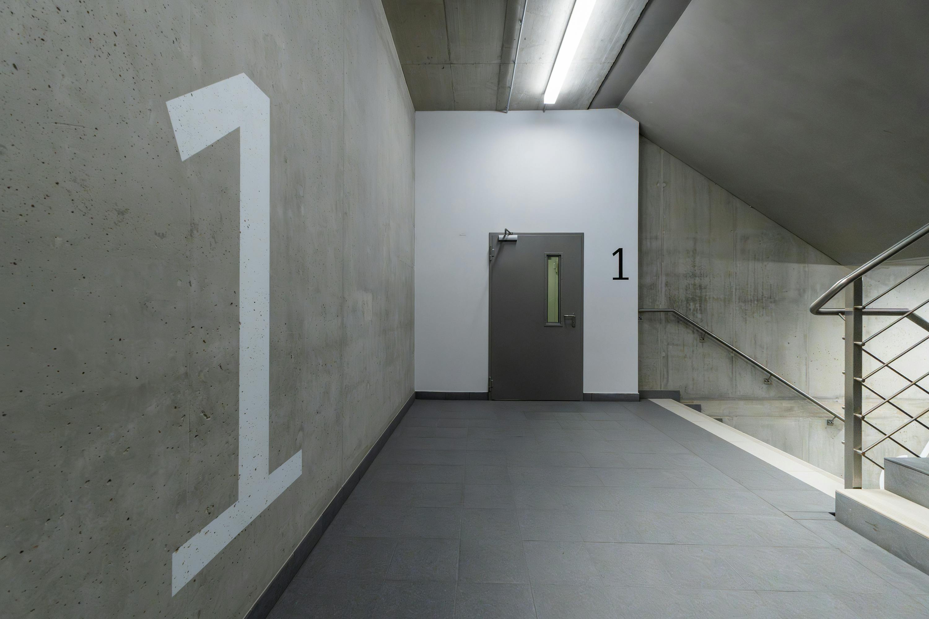 Woman Office One Background Photos, Download The BEST Free Woman Office ...