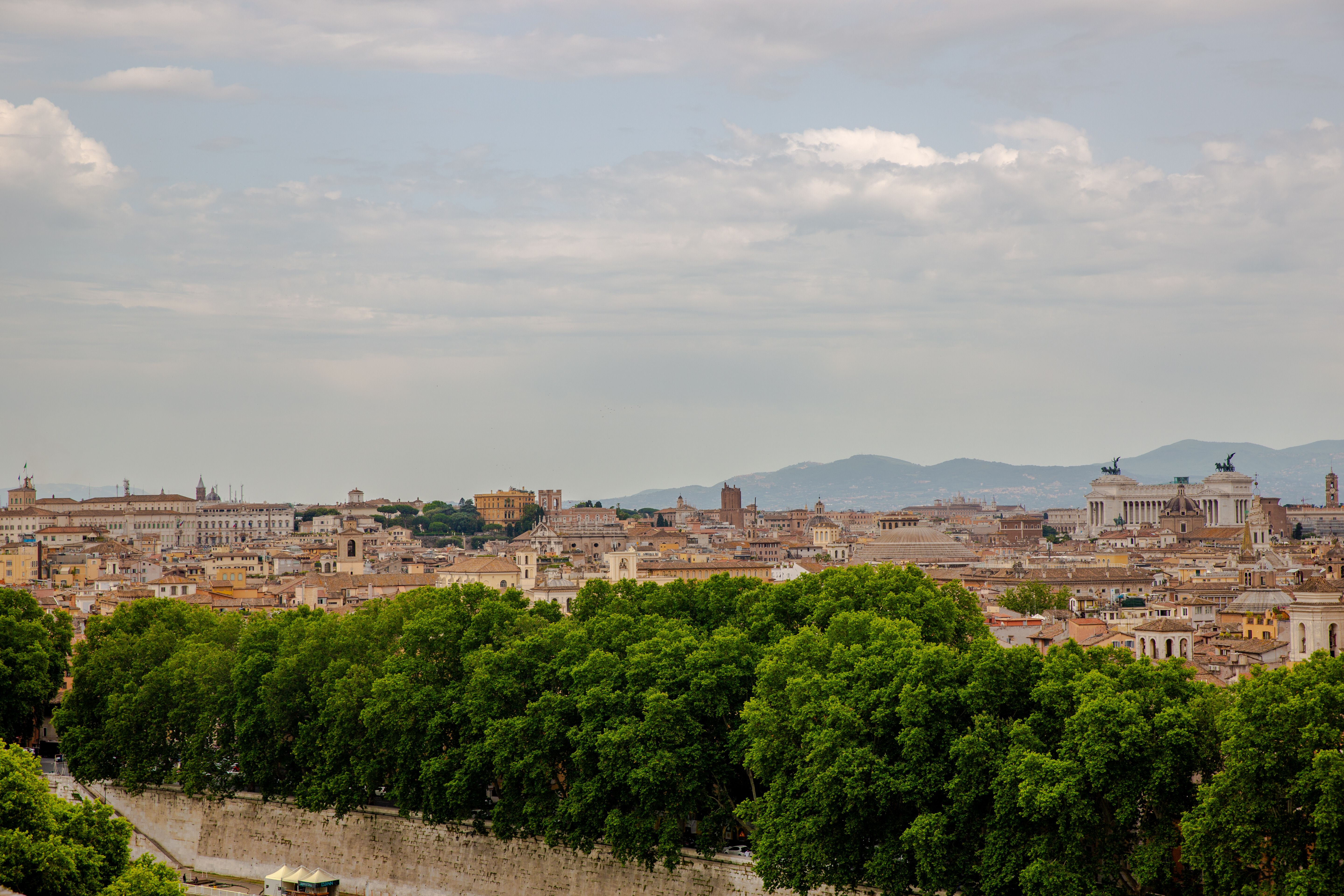 Scenic View of Rome Cityscape with Historic Landmarks · Free Stock Photo
