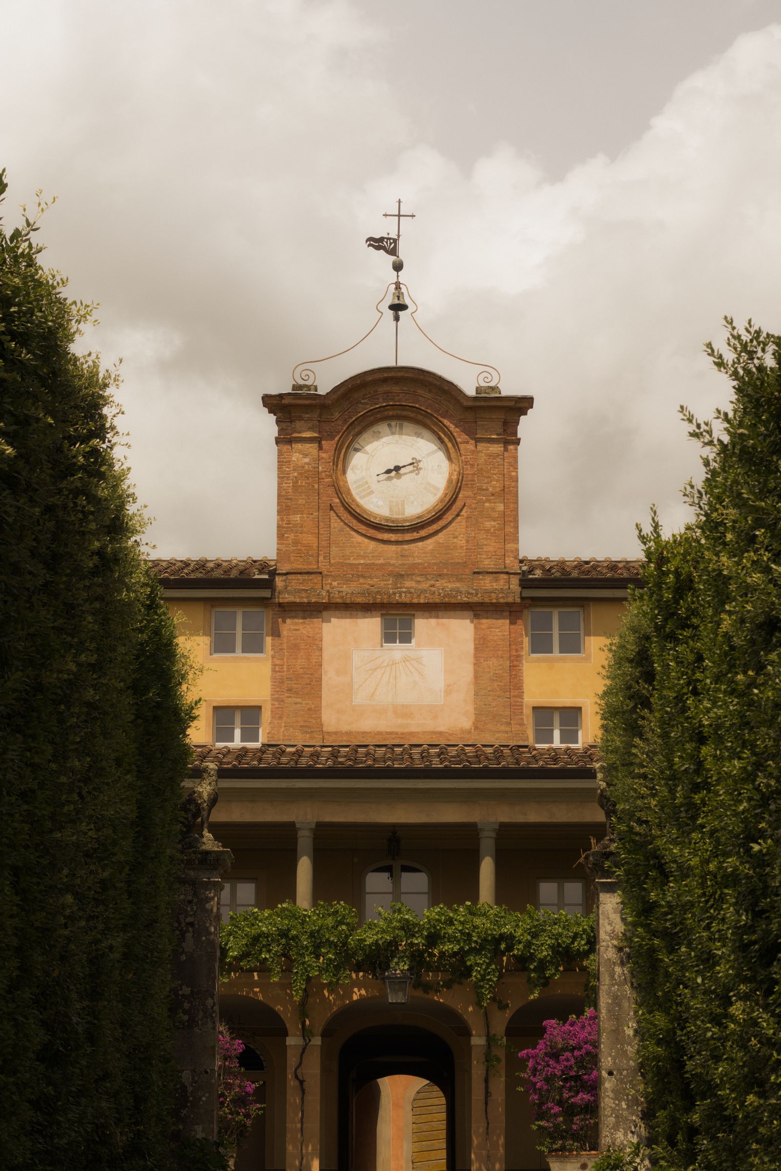 Clock Face Photos, Download The BEST Free Clock Face Stock Photos & HD ...