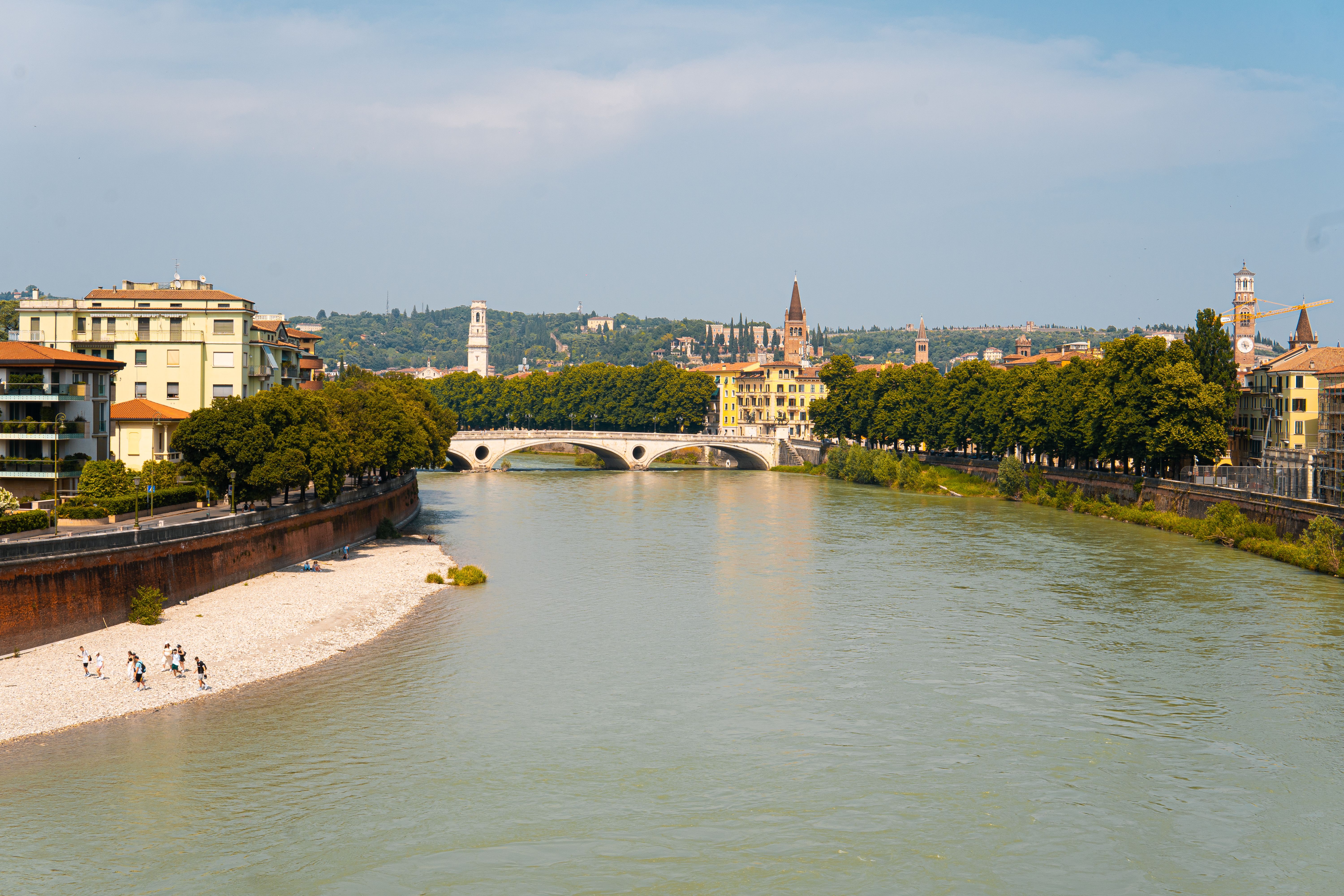 Scenic View of Verona's Adige River and Architecture · Free Stock Photo
