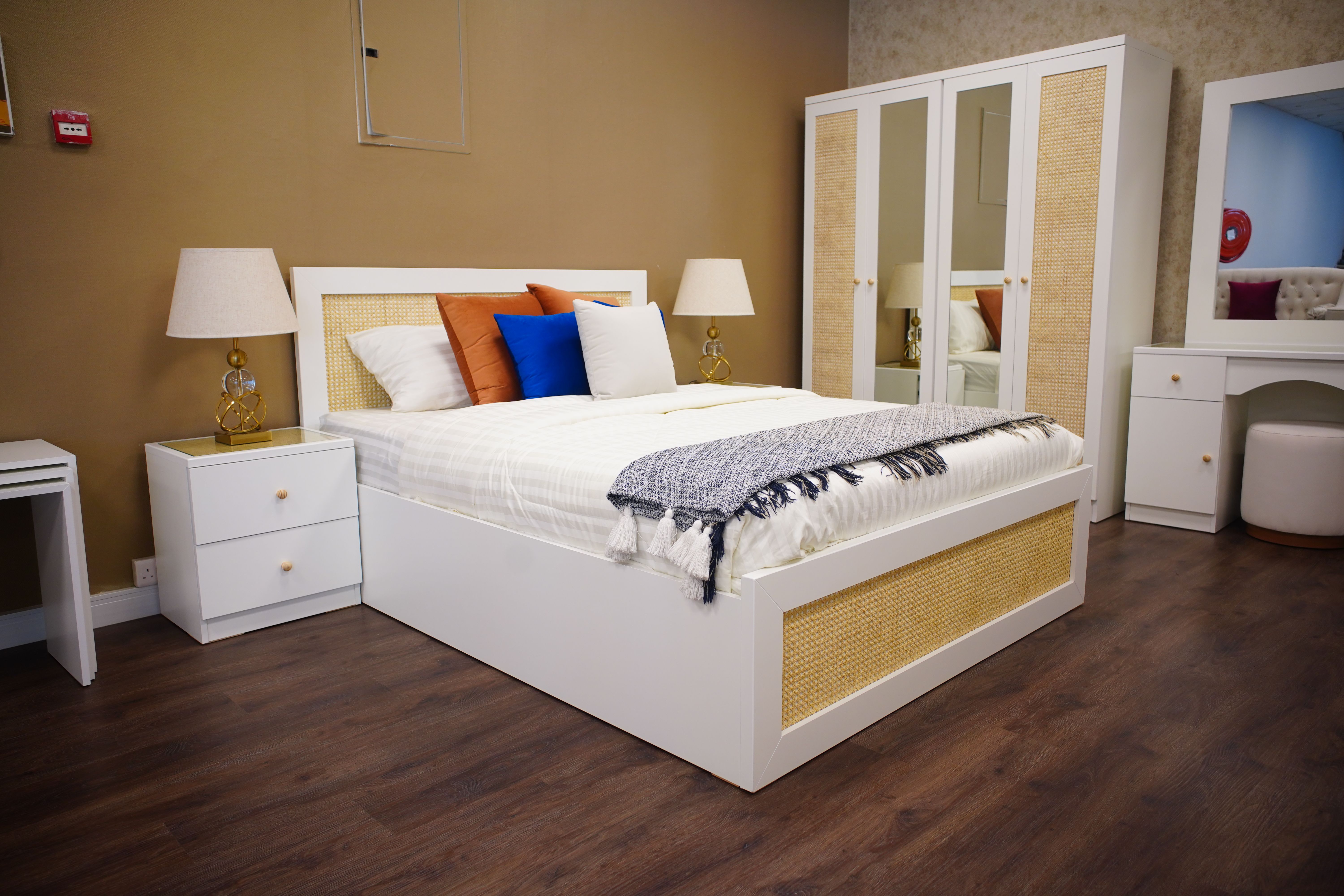 Elegant Modern Bedroom with White Furniture · Free Stock Photo