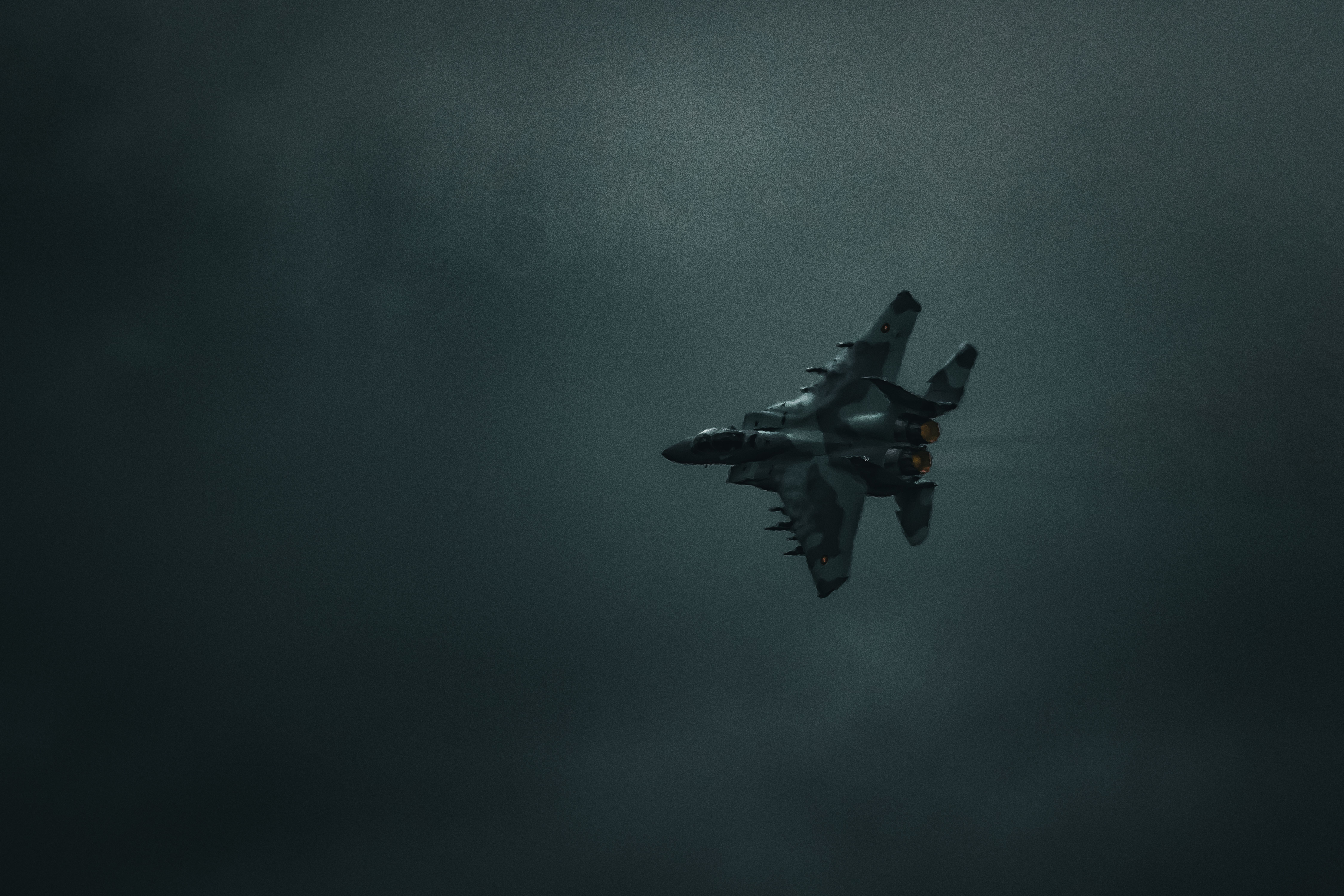 Powerful Jet Fighter in Overcast Sky · Free Stock Photo