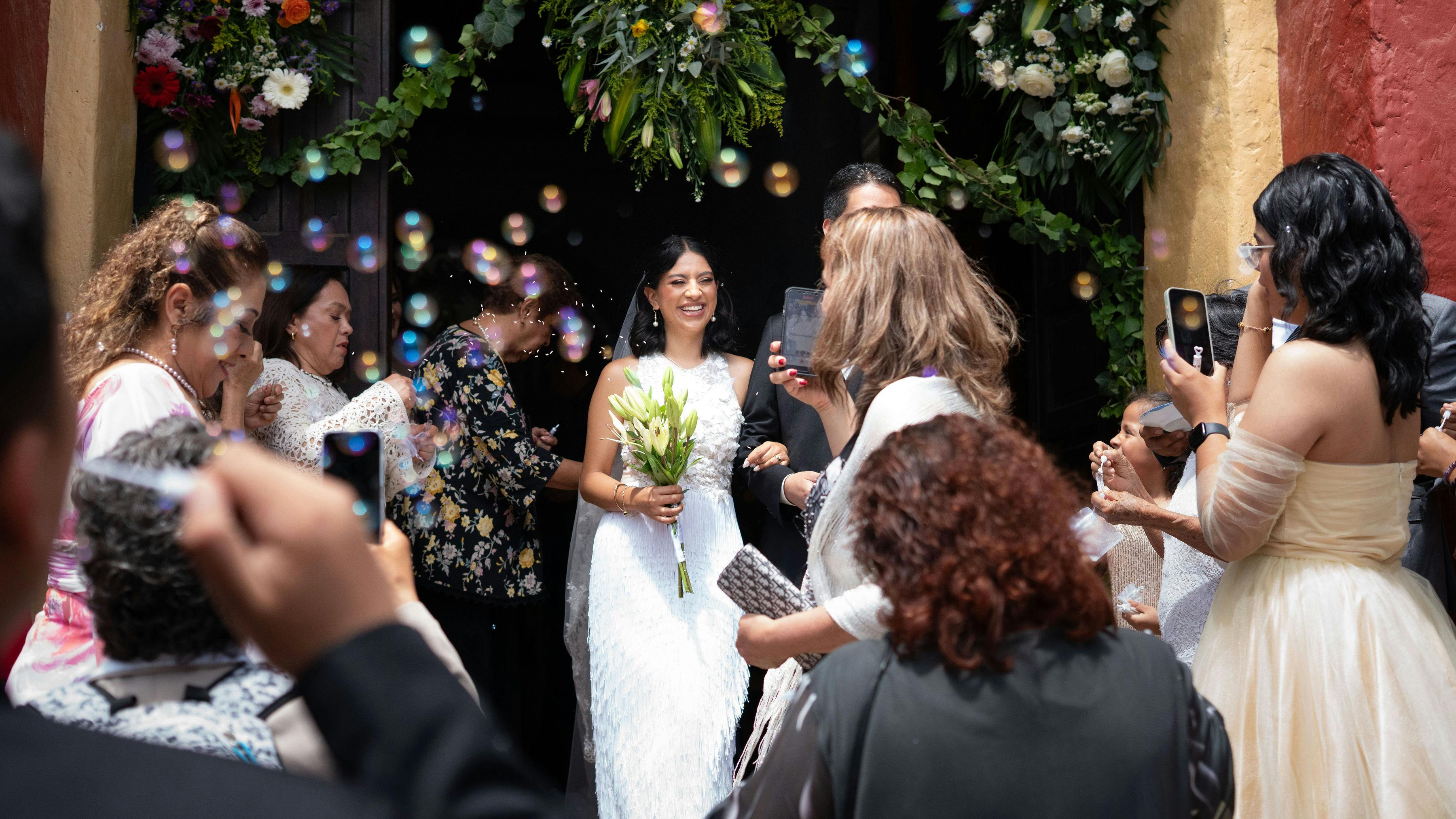 Wedding Exit Church Snowfall Photos, Download The BEST Free Wedding ...