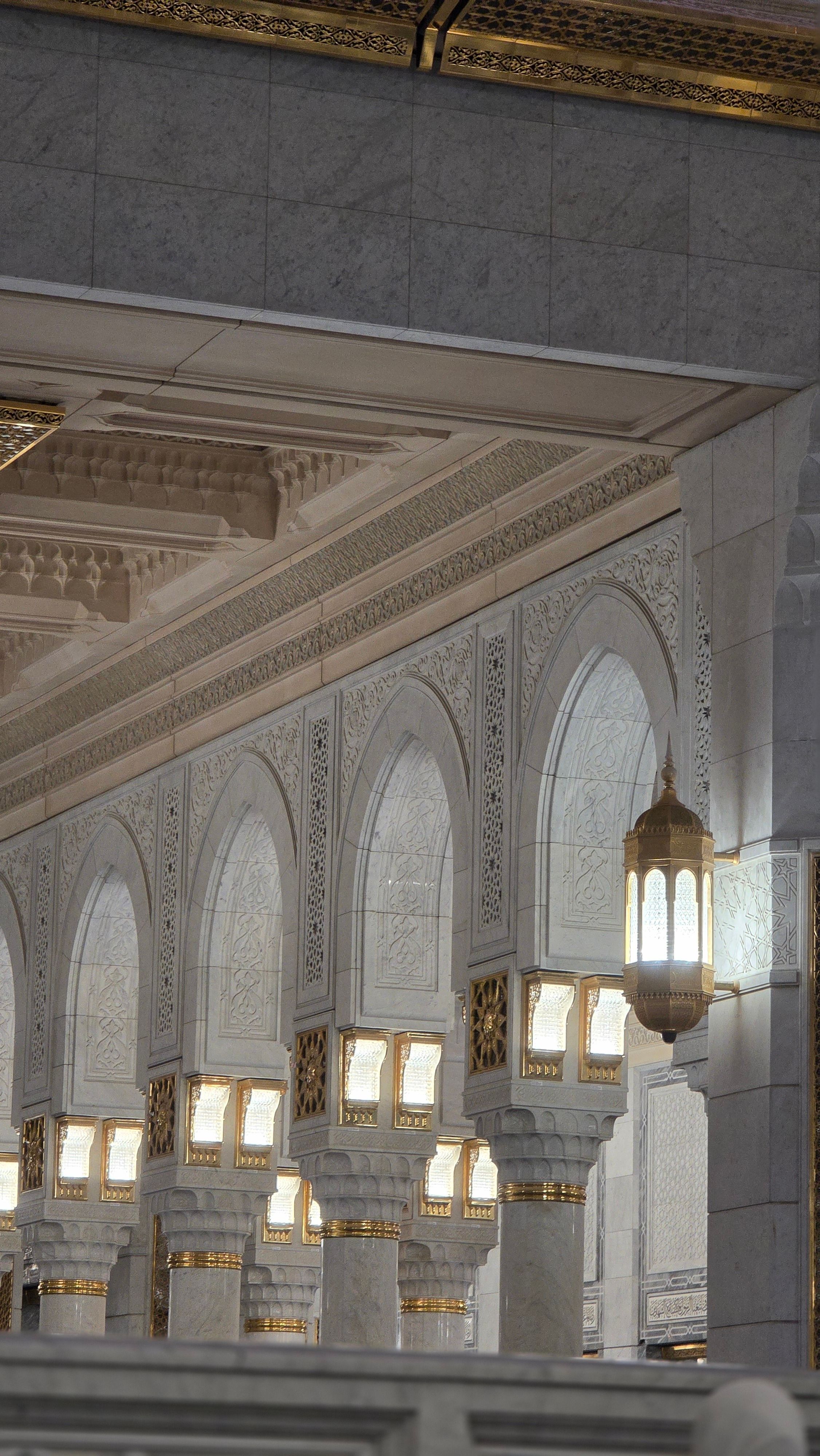 Majestic Islamic Architectural Arches · Free Stock Photo