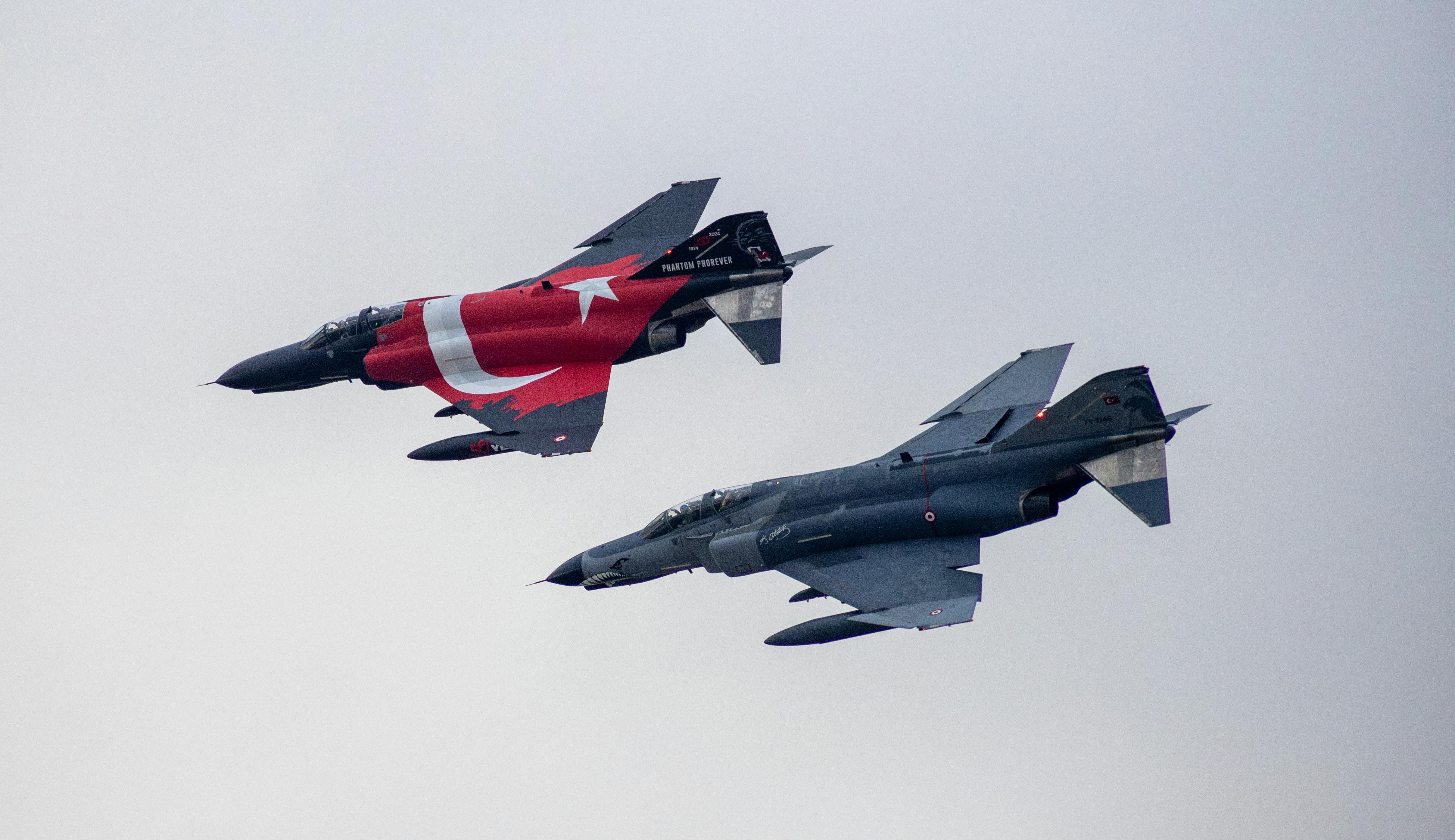 Defence Photos, Download The BEST Free Defence Stock Photos & HD Images