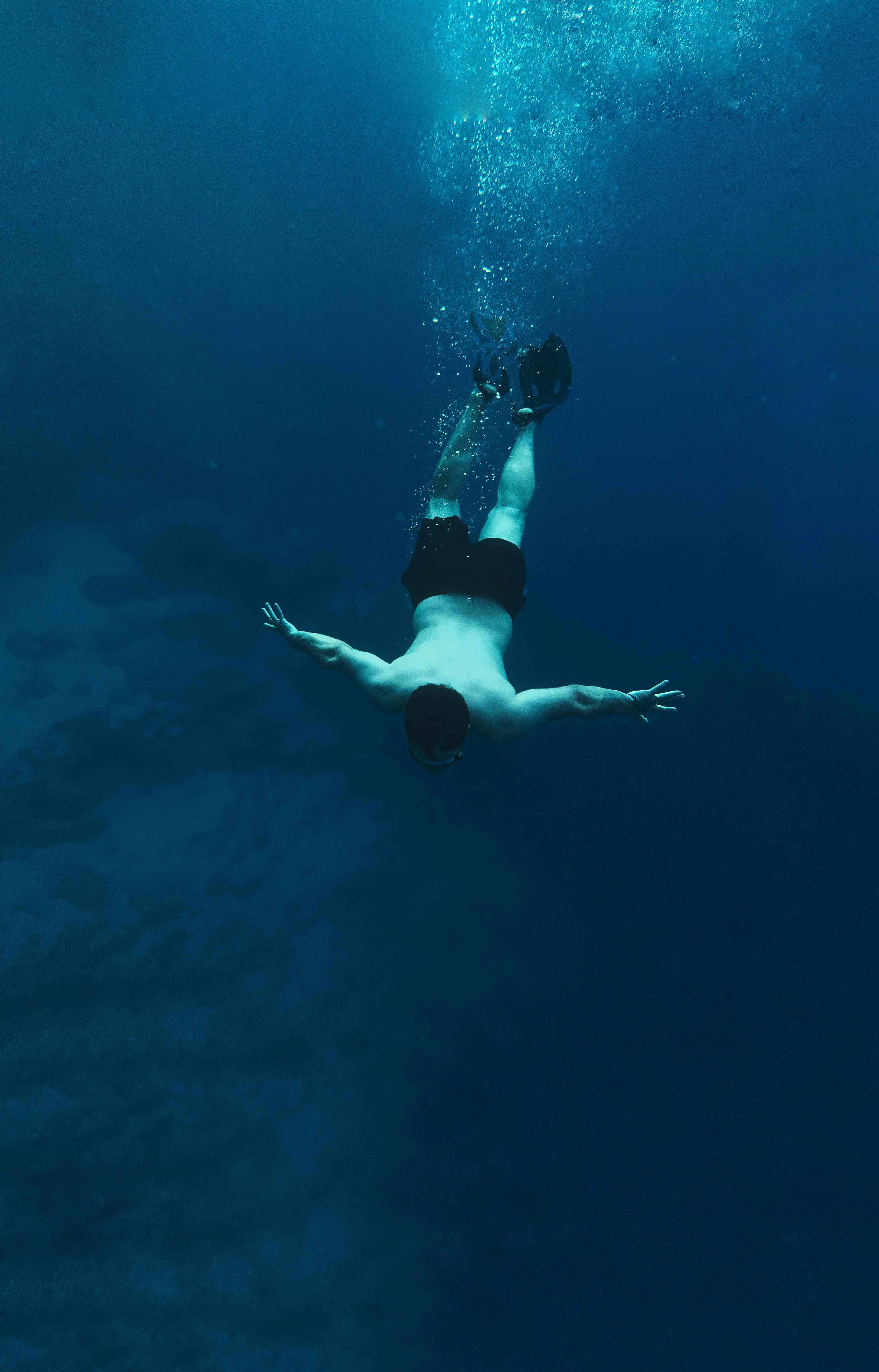 Swimming+Positions+Underwater+Scuba Photos, Download The BEST Free ...