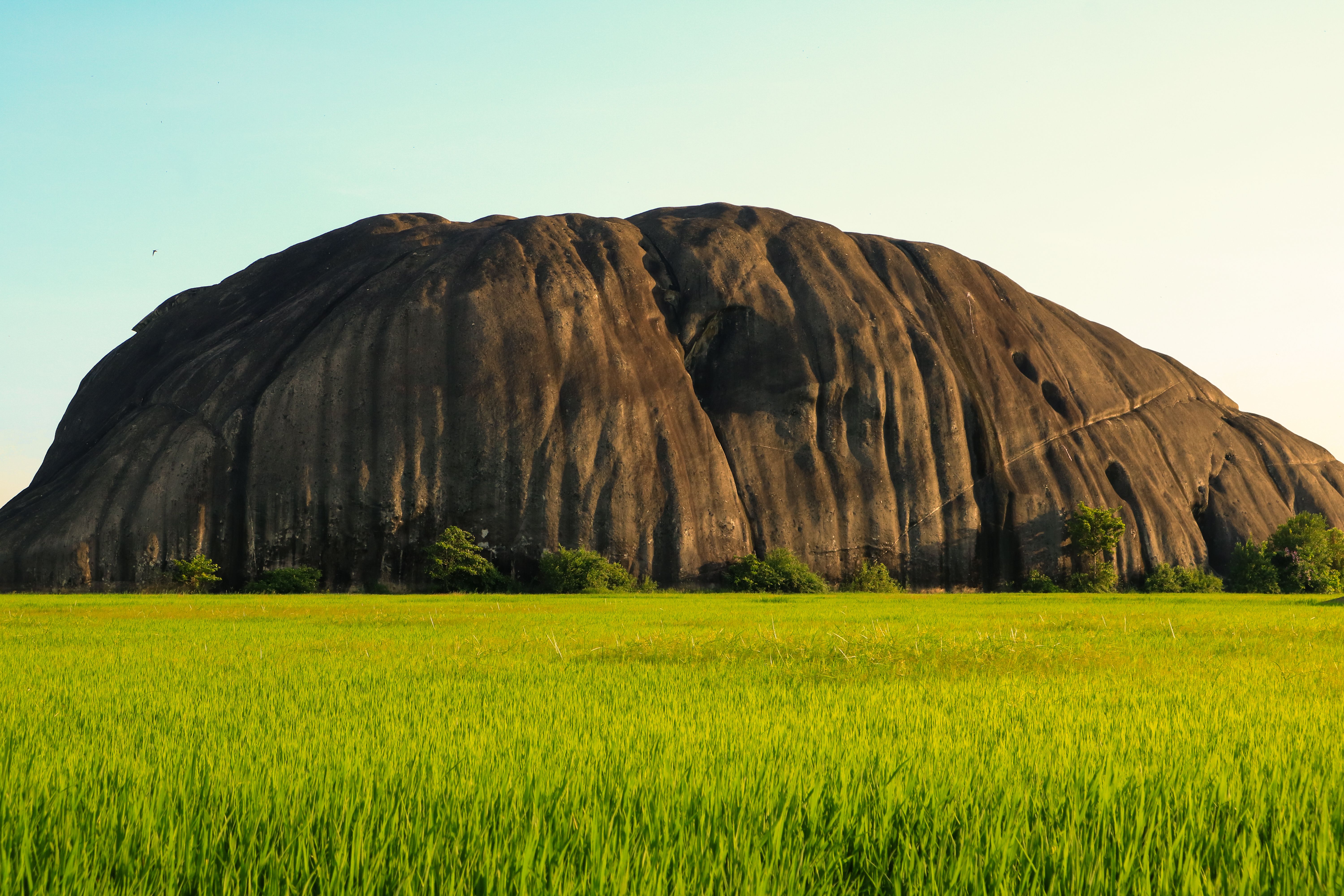 Zuma Rock in Abuja, Nigeria - Majestic Landmark · Free Stock Photo