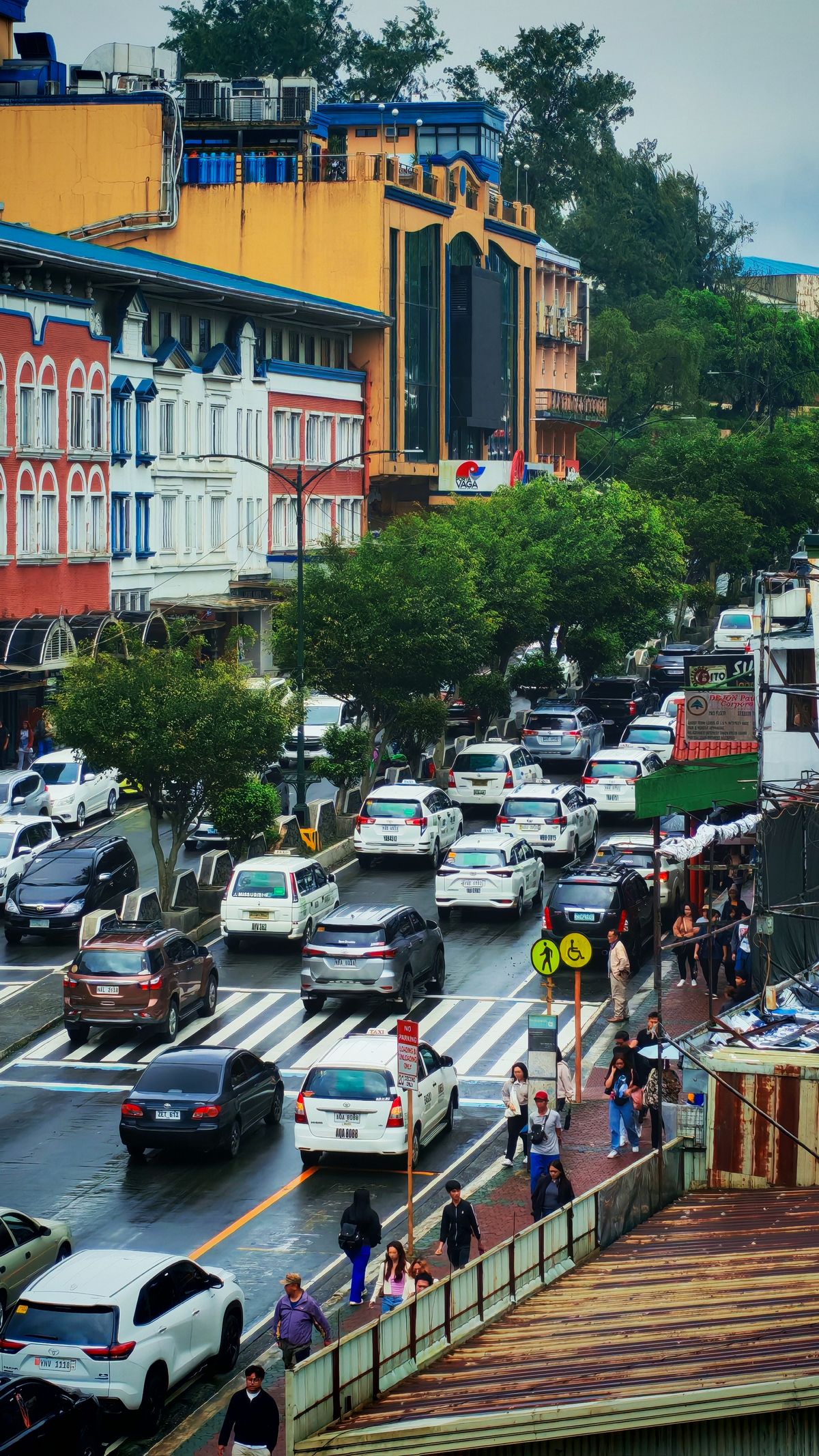 Busy Scene Photos, Download The BEST Free Busy Scene Stock Photos & HD ...