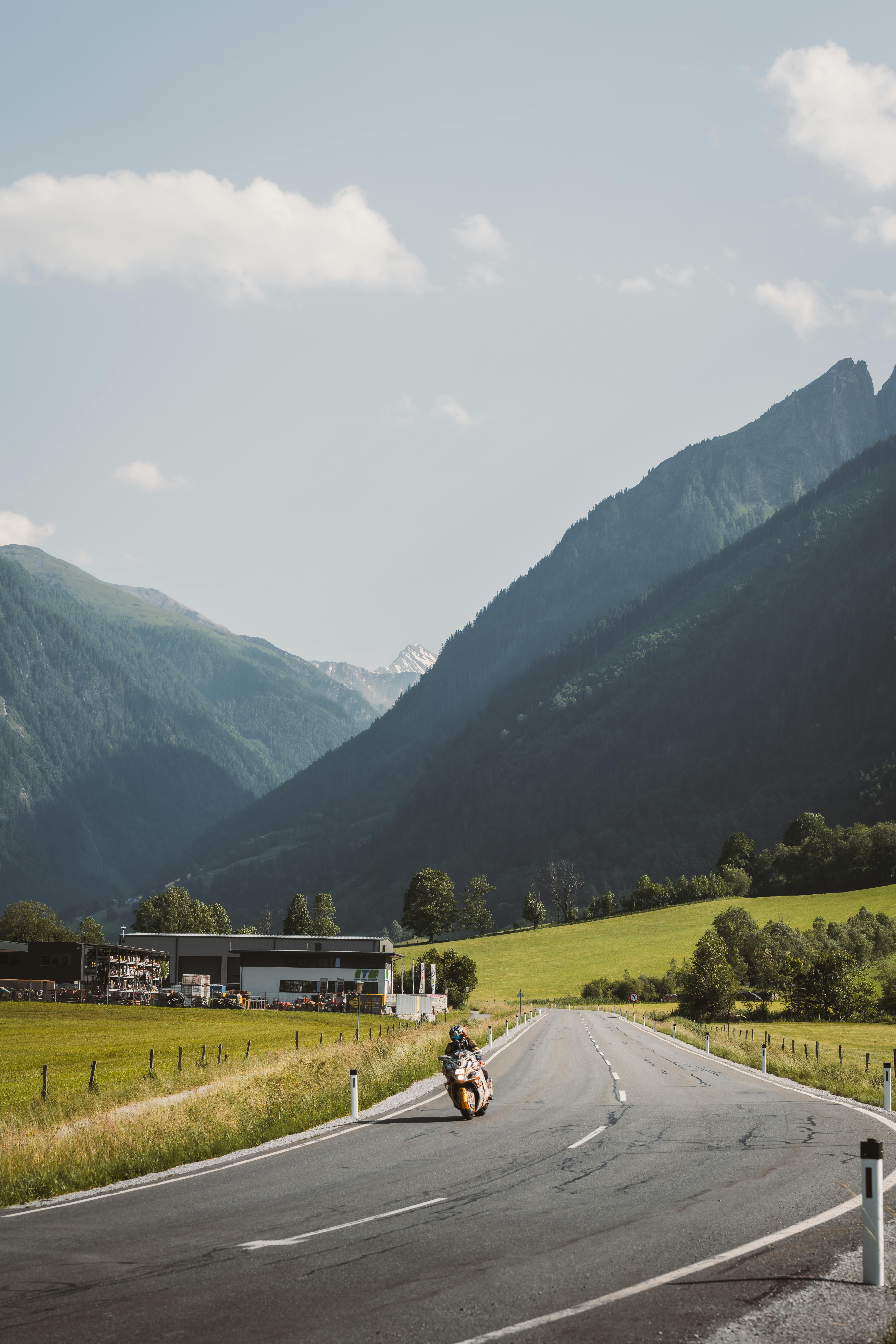 Laptop Lock Screen Wallpaper 4k Anime Photos, Download The BEST Free ...