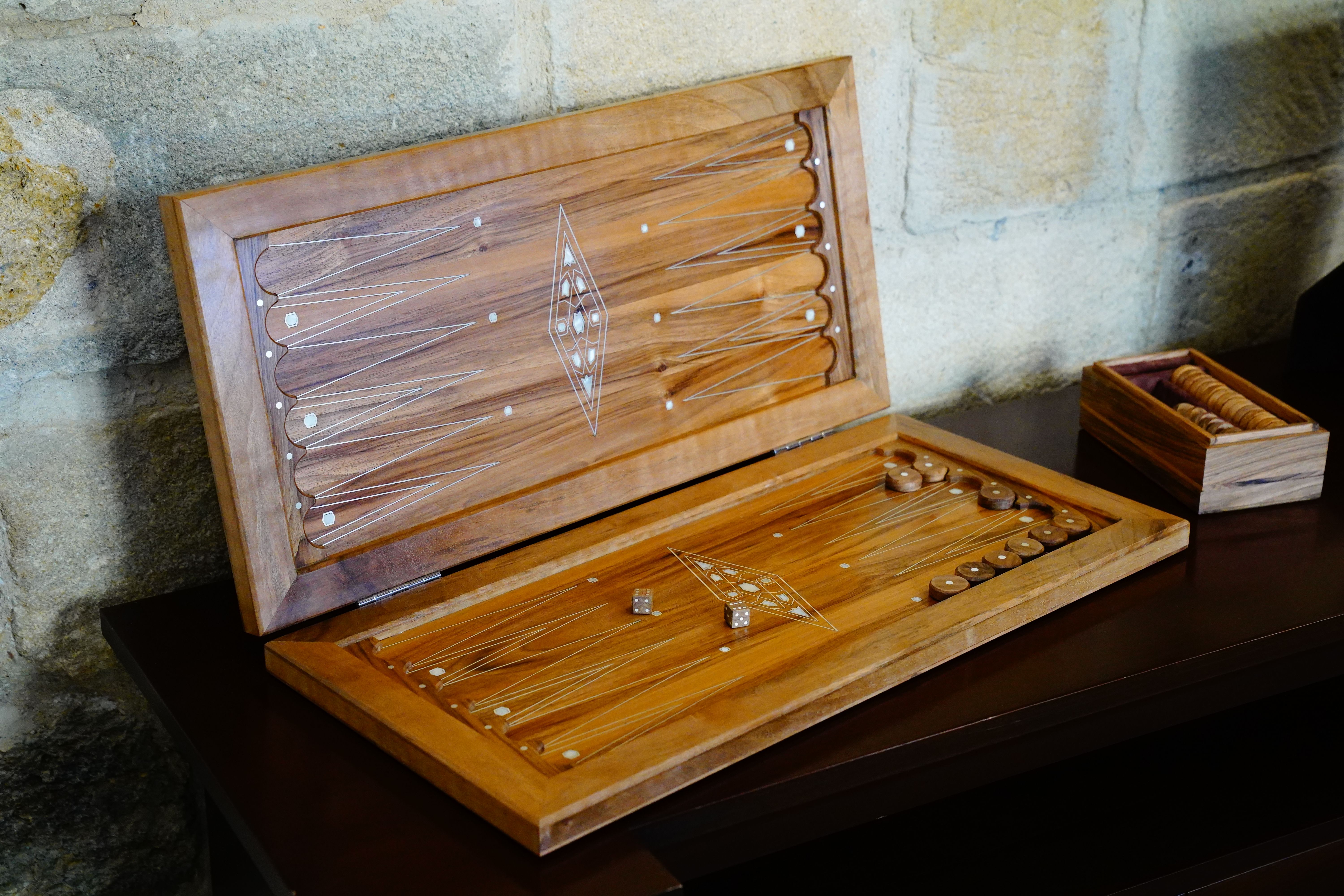 Backgammon Board Photos, Download The BEST Free Backgammon Board Stock ...