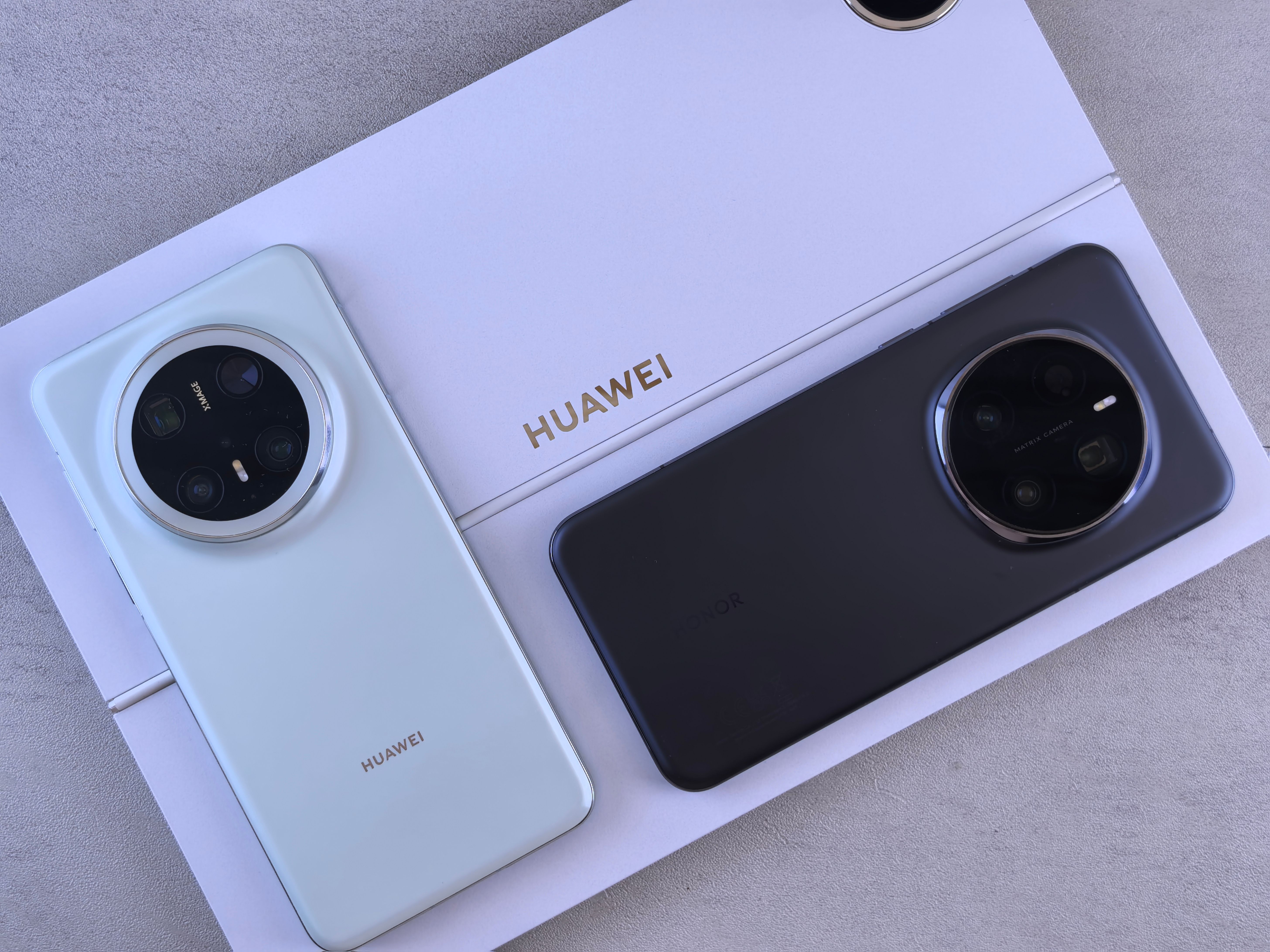 Modern Smartphones on Display with Huawei Branding · Free Stock Photo