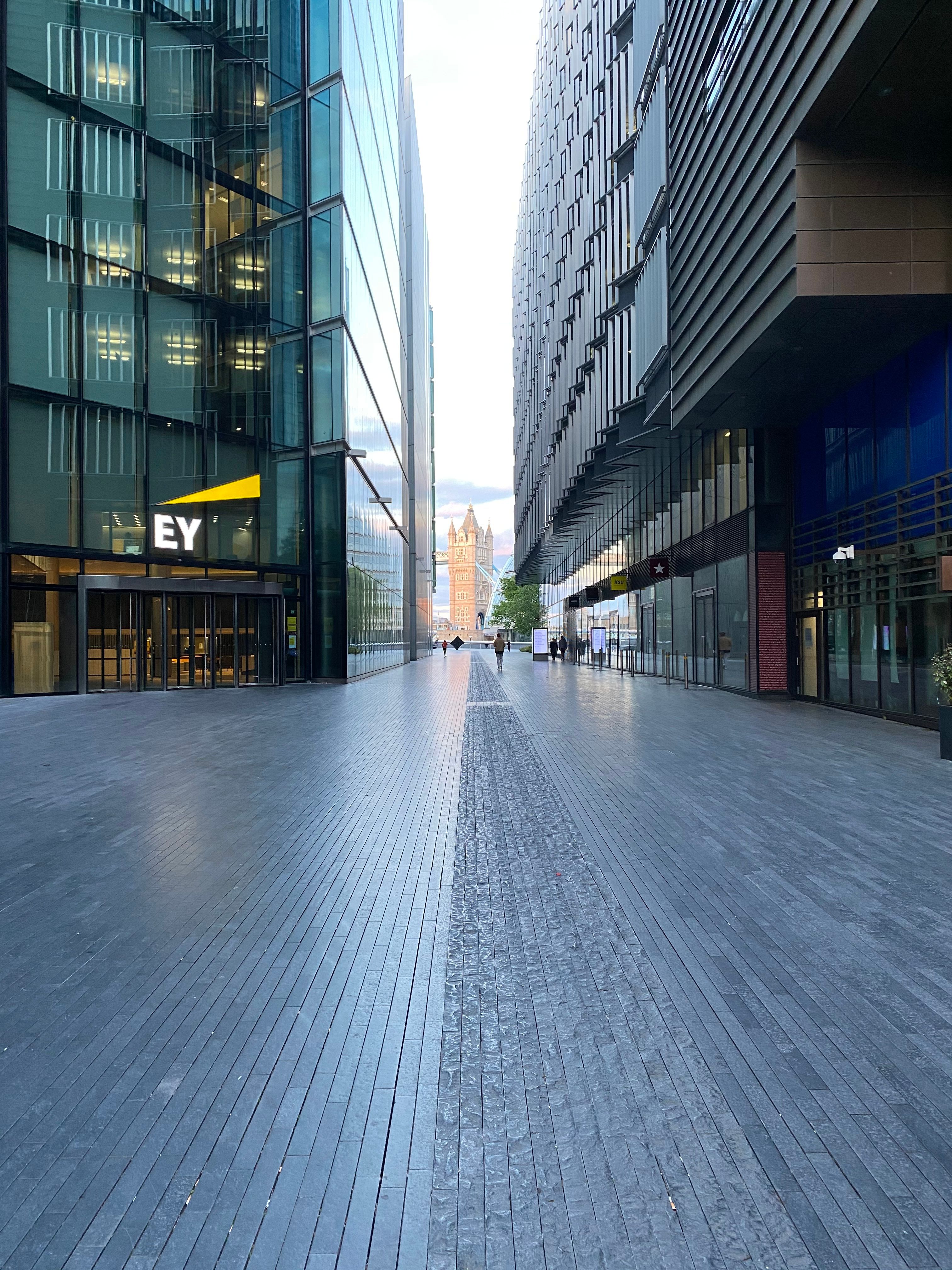 London Ey Photos, Download The BEST Free London Ey Stock Photos & HD Images