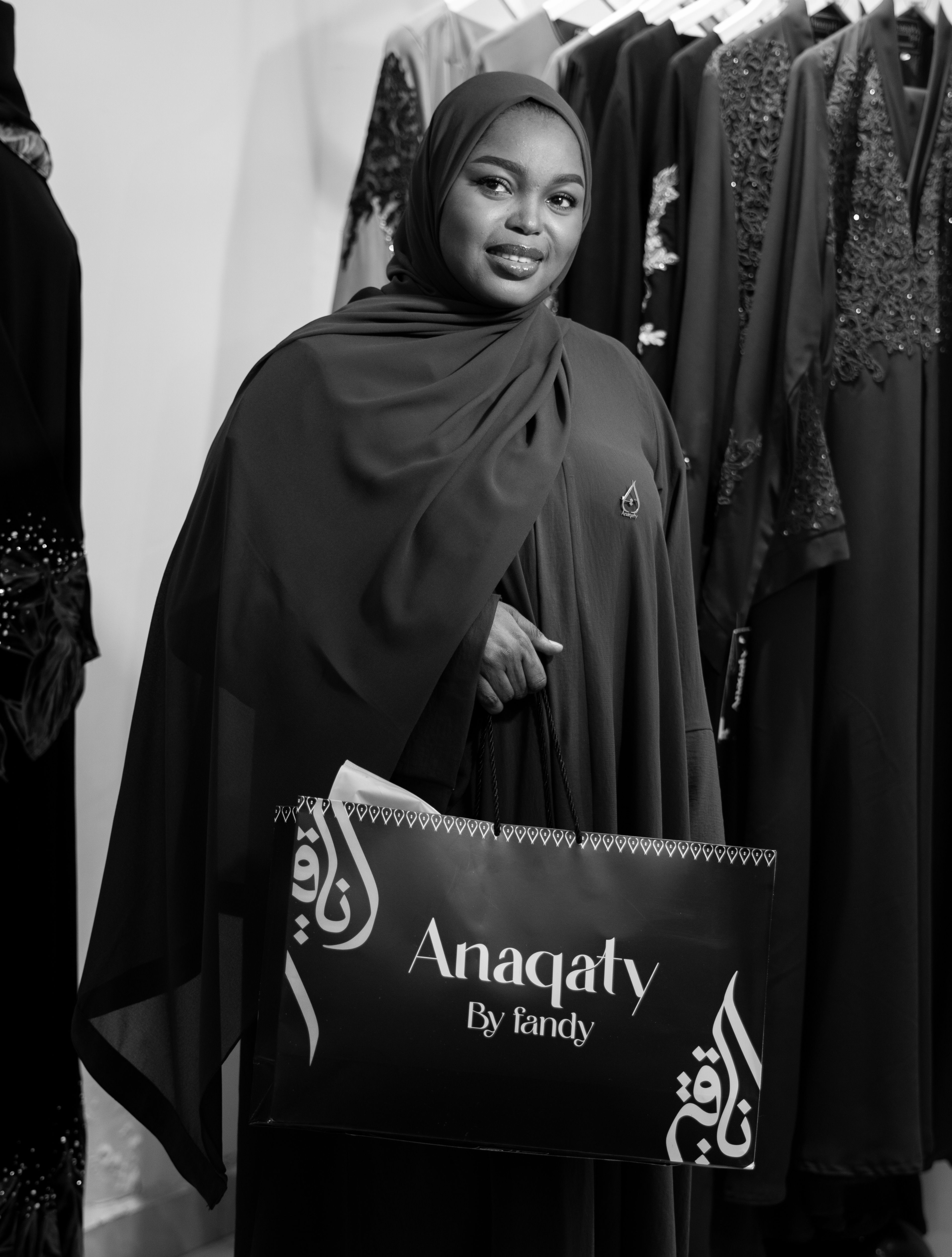 Black Abaya Photos, Download The BEST Free Black Abaya Stock Photos ...