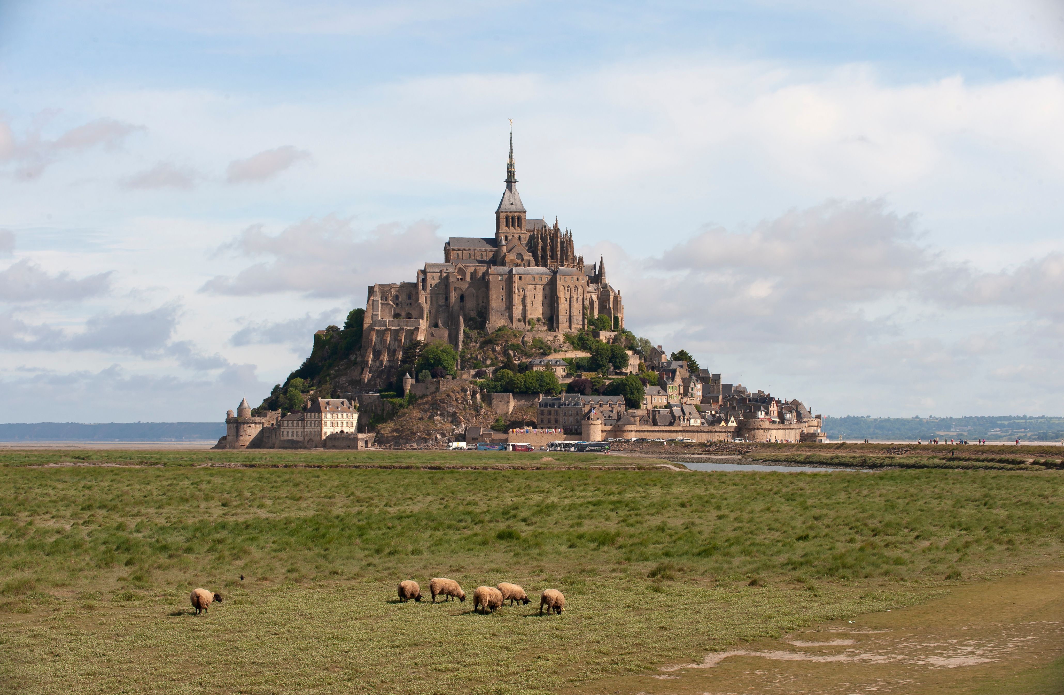 Mont Saint-Michel Medieval Island Abbey · Free Stock Photo