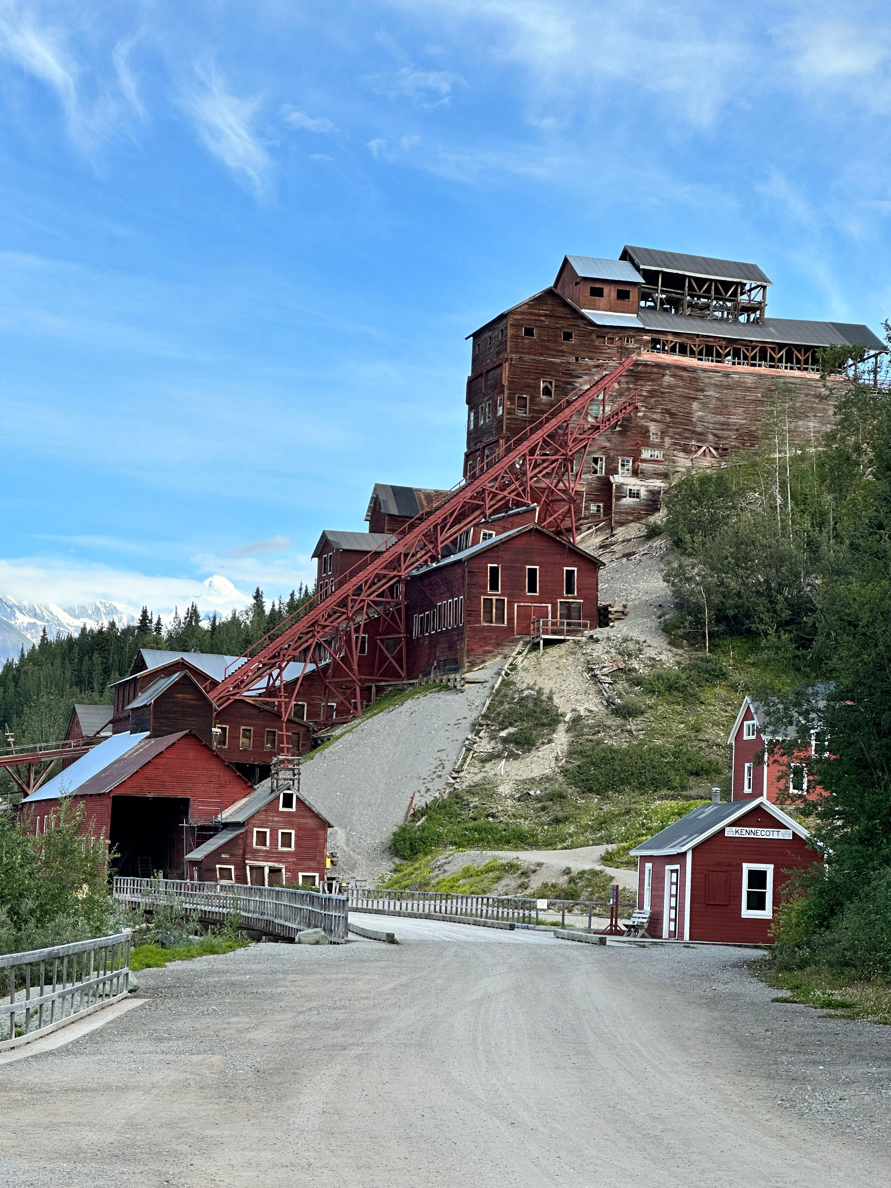 Historic Kennecott Mine with Red Buildings · Free Stock Photo