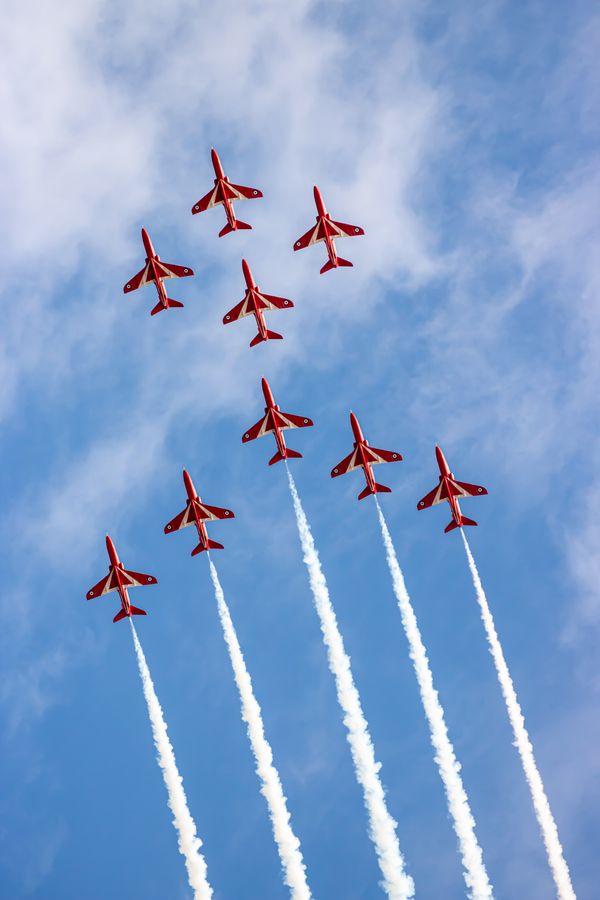 Red Arrows Photos, Download The BEST Free Red Arrows Stock Photos & HD ...