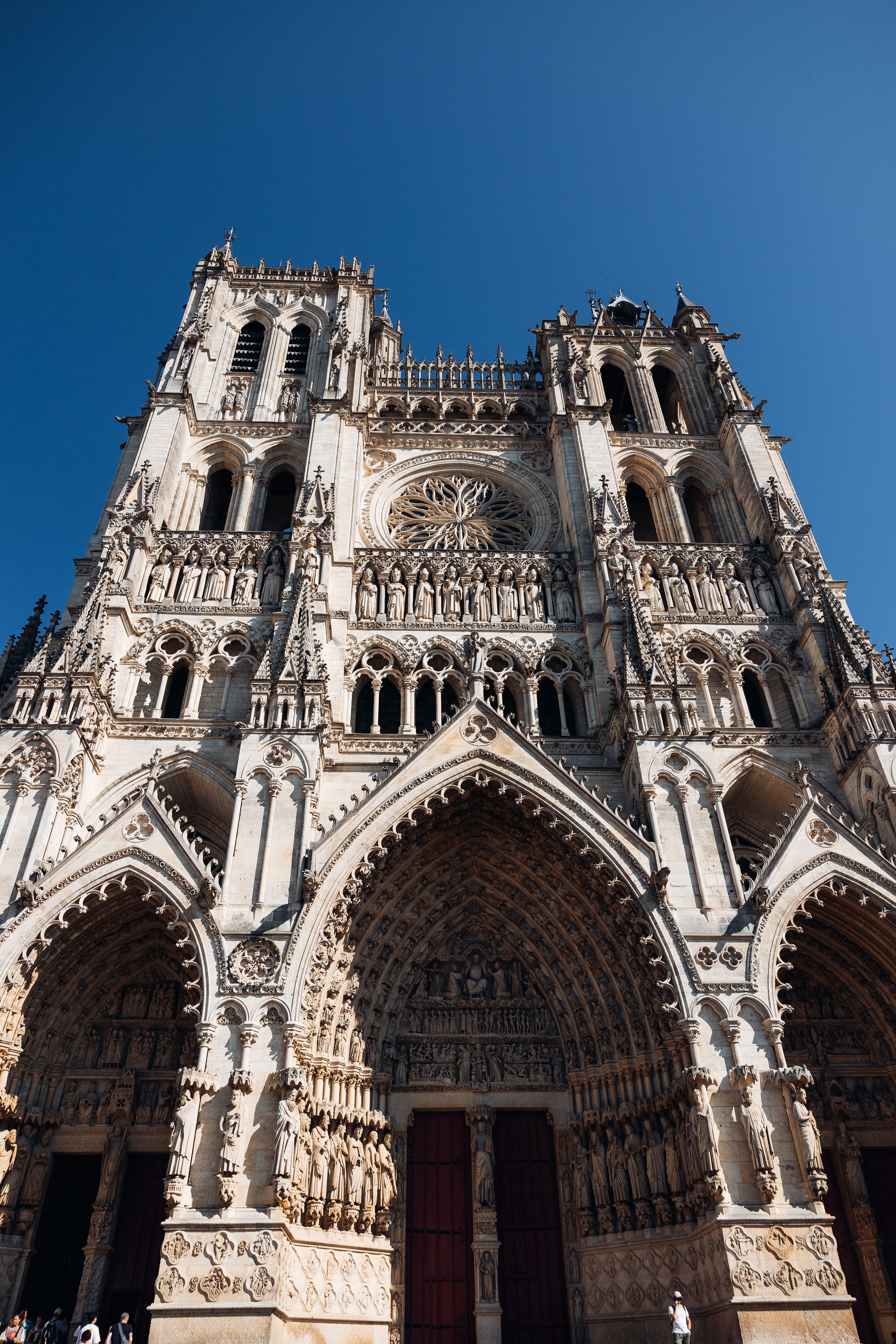 Majestic Facade of Amiens Cathedral, France · Free Stock Photo