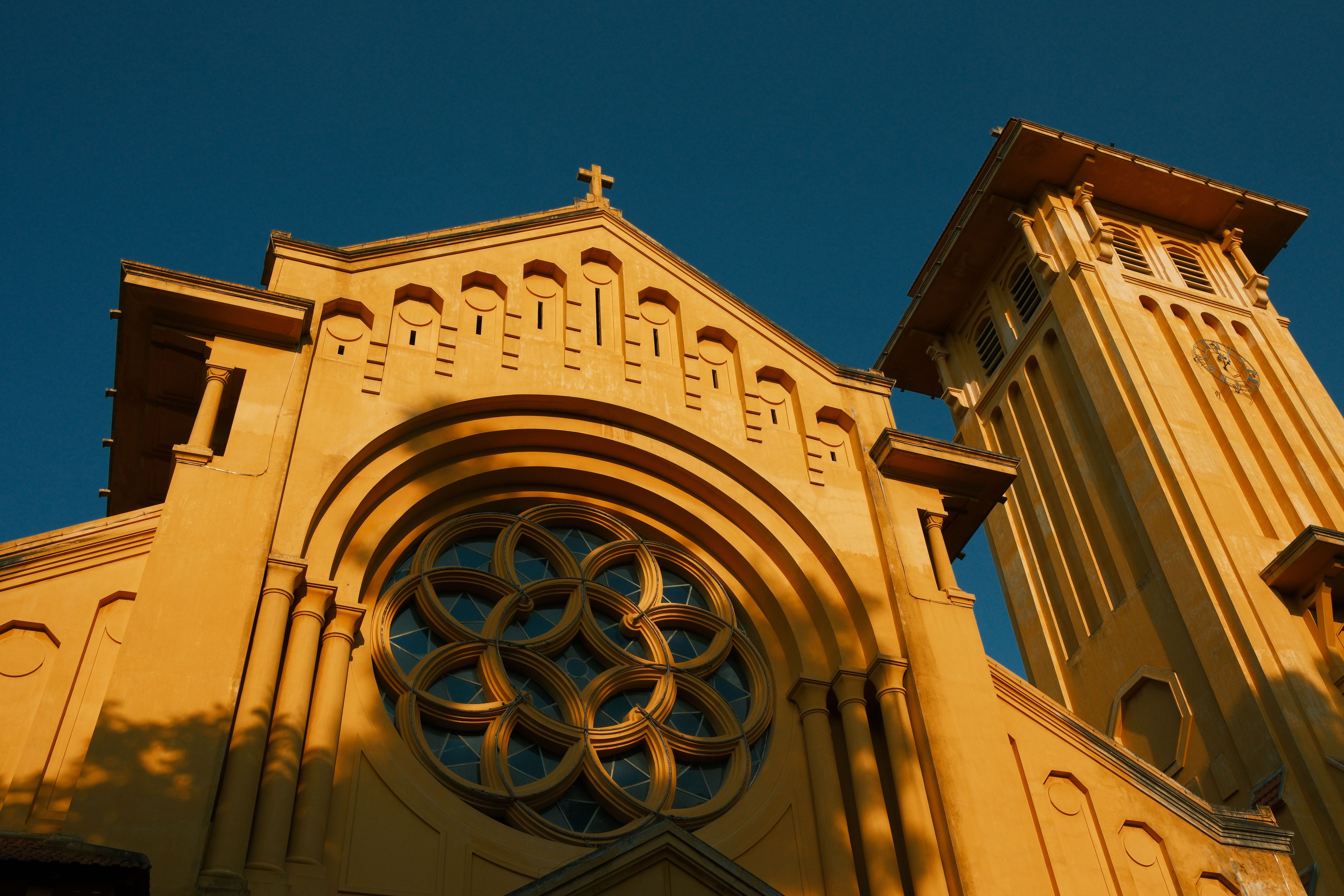 Frere Hall Library in Karachi · Free Stock Photo