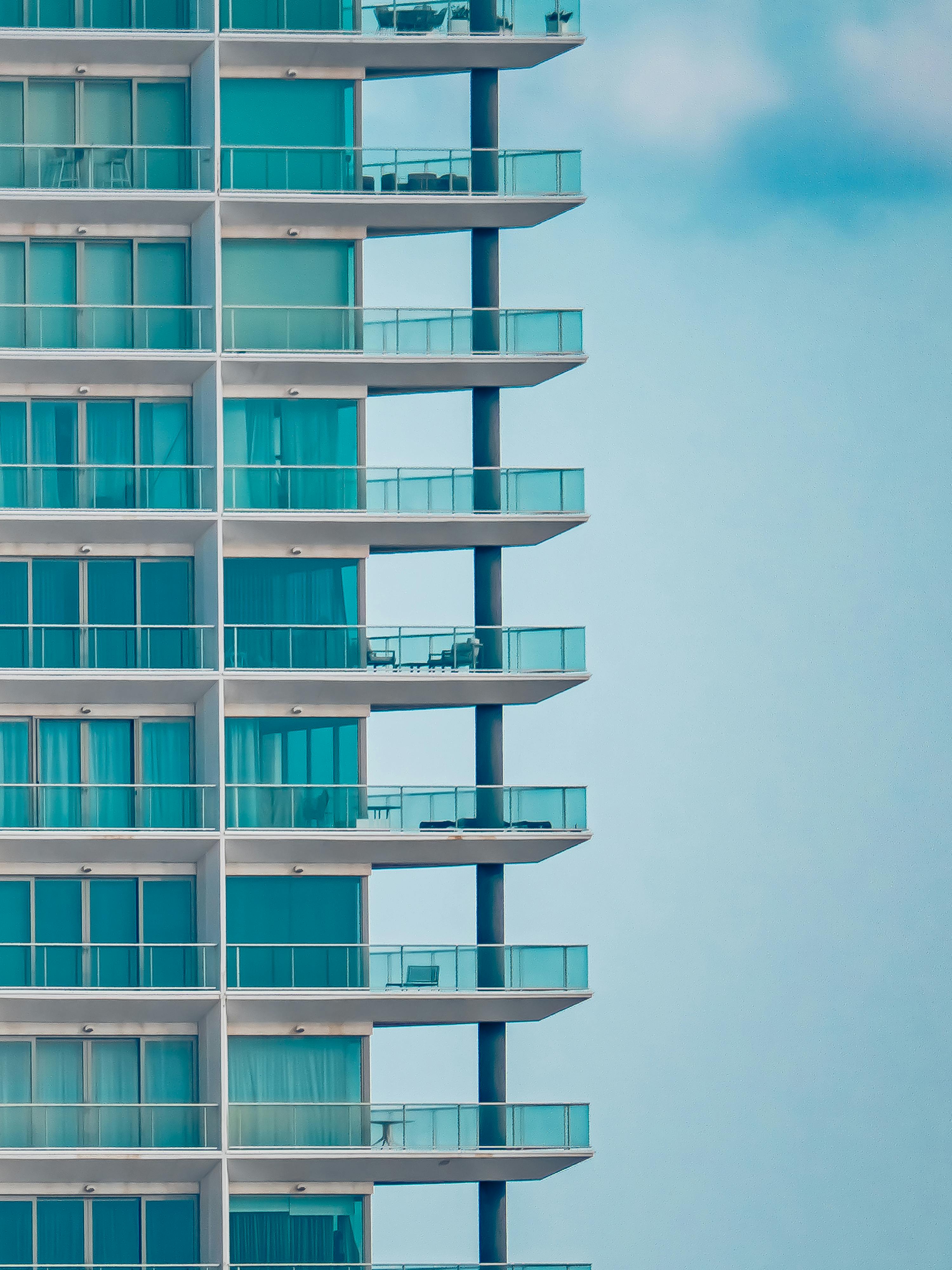 White High Storey Building · Free Stock Photo