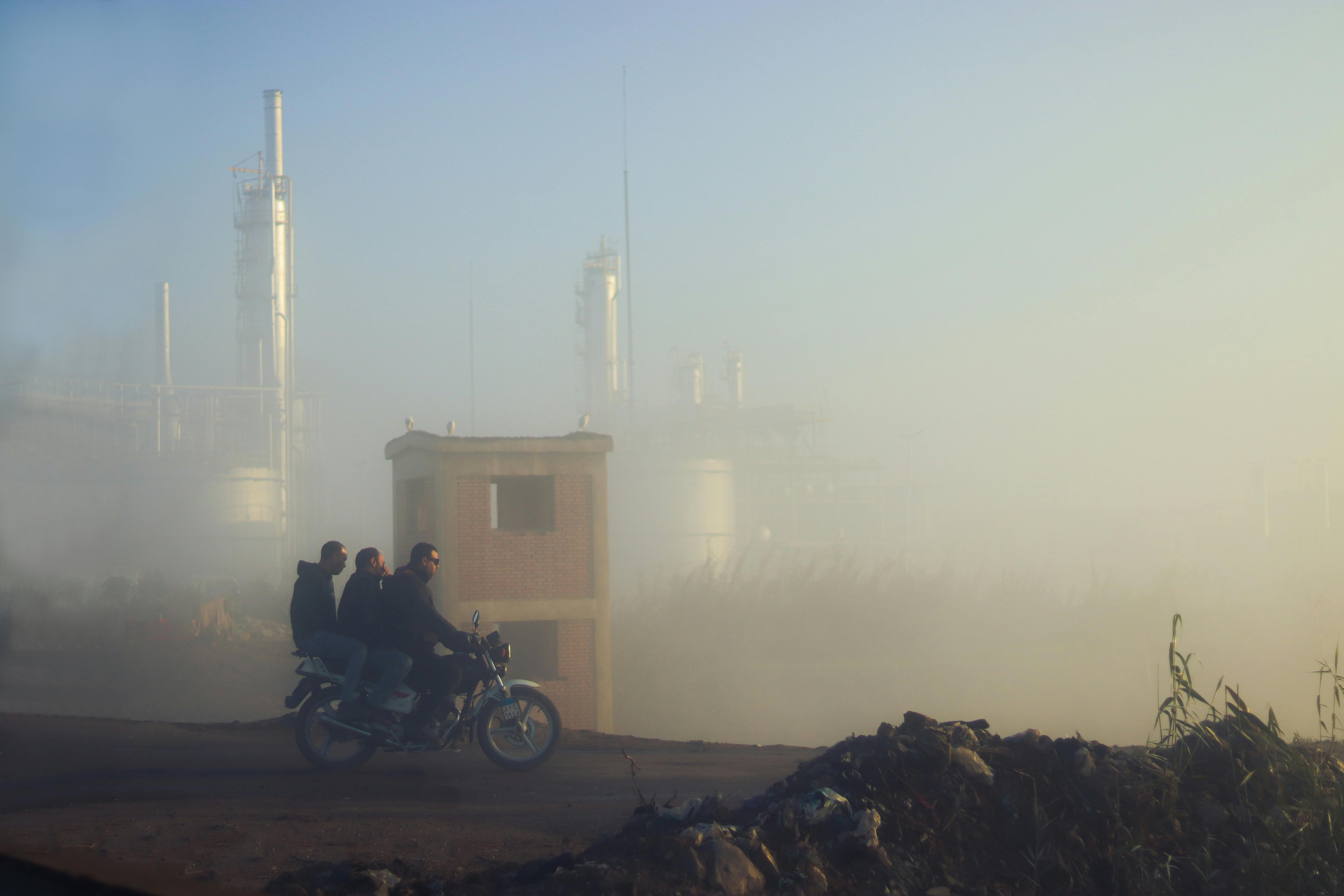 Gas Belun Ride Photos, Download The BEST Free Gas Belun Ride Stock ...