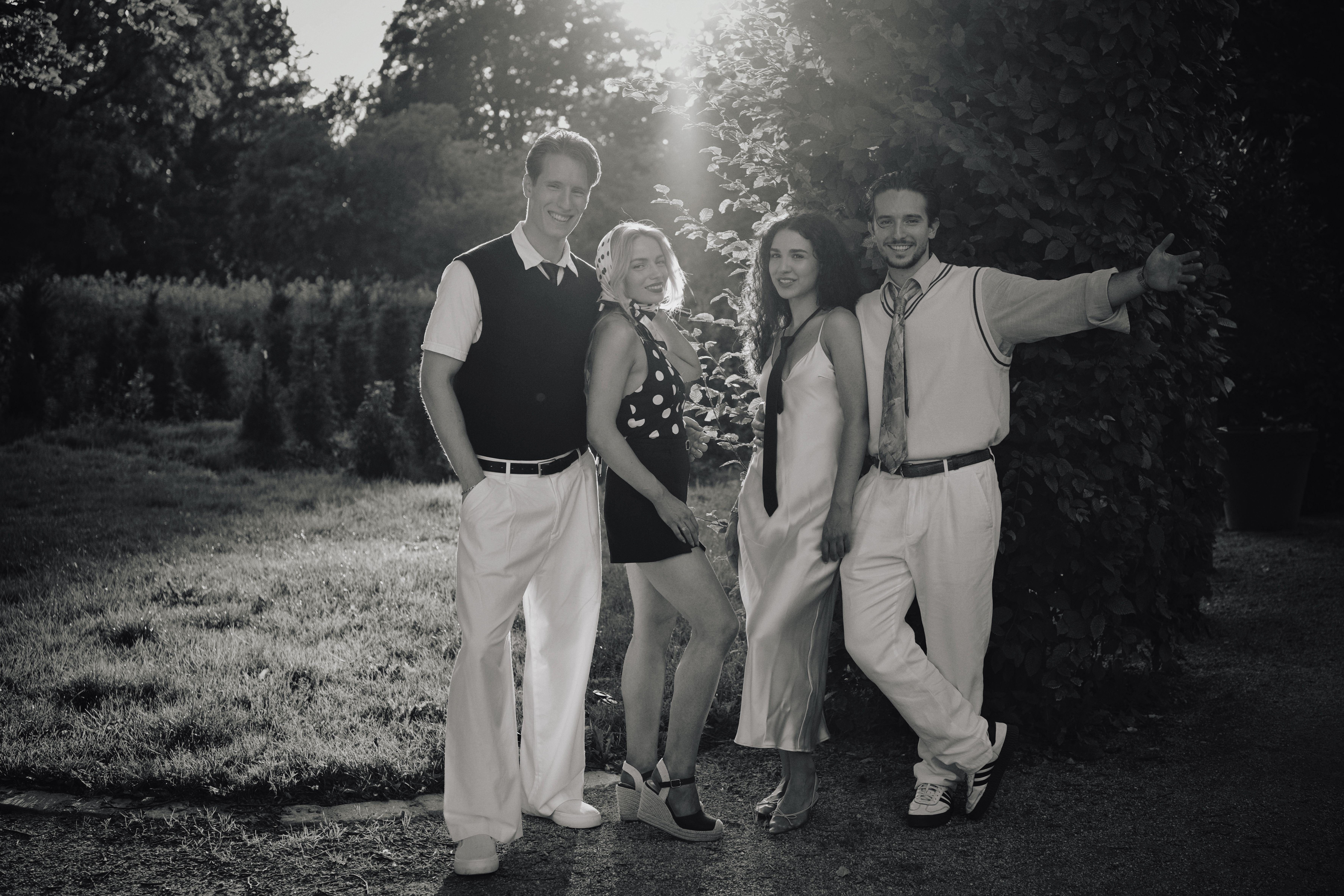 Vintage Style Outdoor Group Portrait · Free Stock Photo