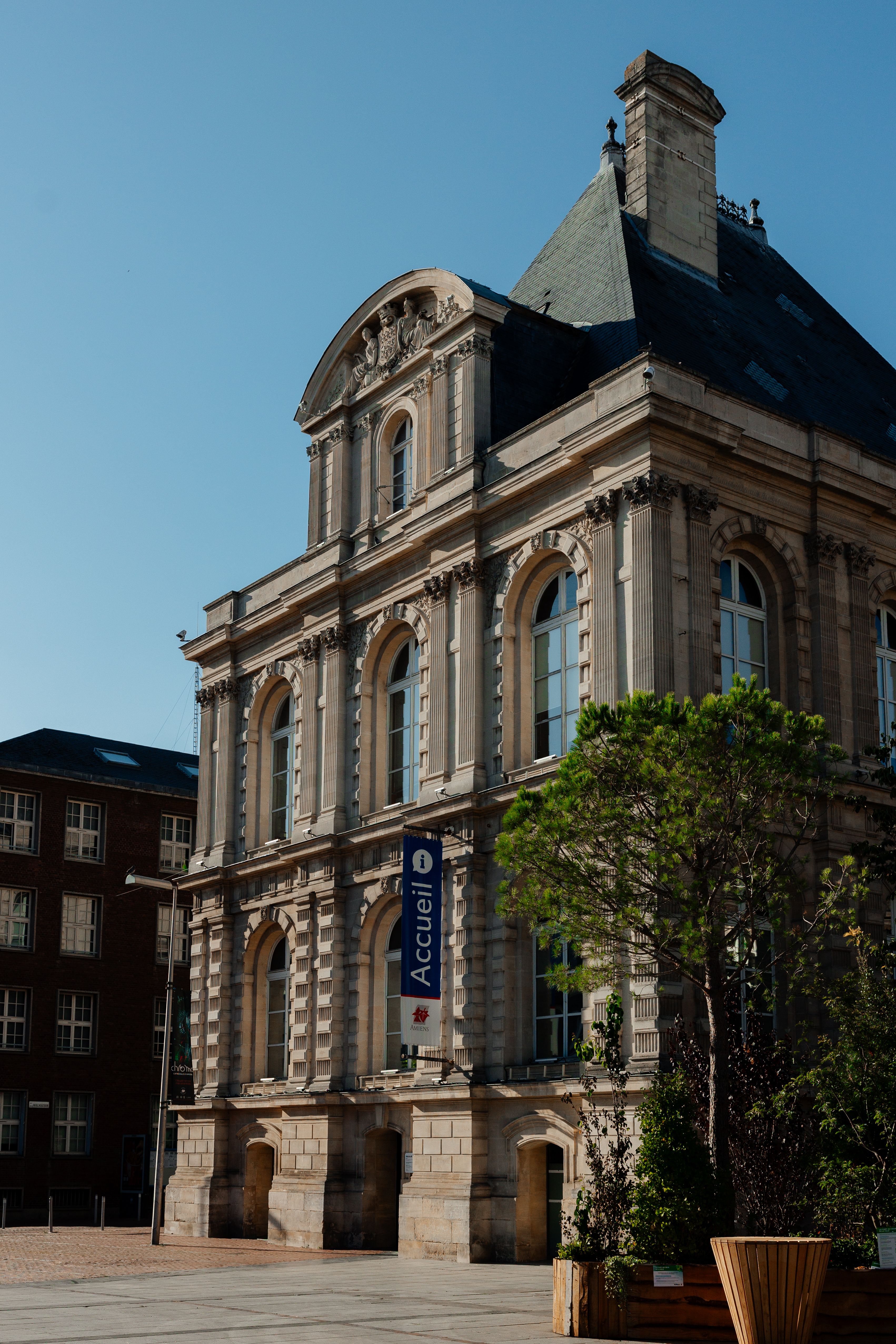 Old Building Photos, Download The BEST Free Old Building Stock Photos ...