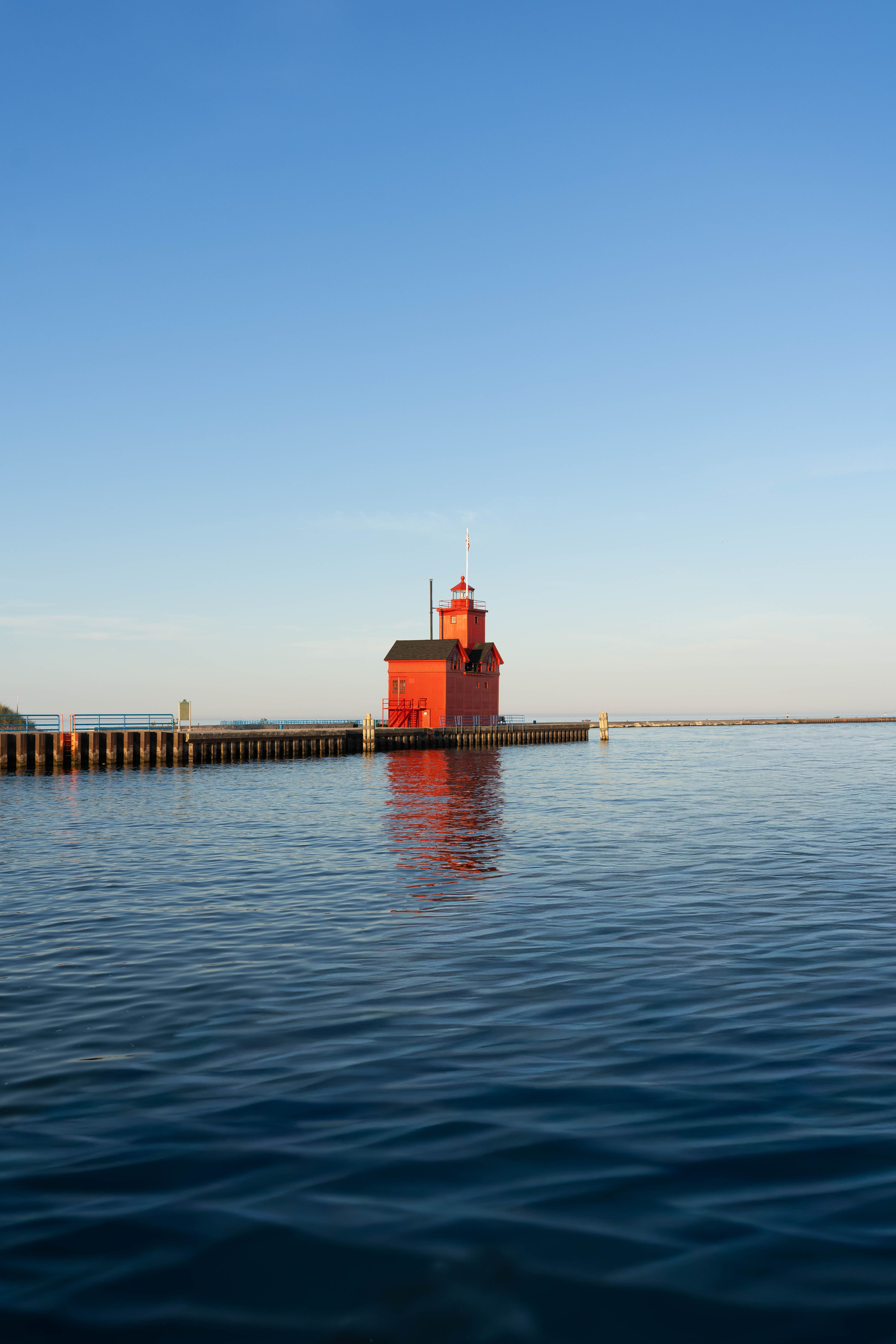 Big Red Lighthouse in Holland, Michigan at Daybreak · Free Stock Photo