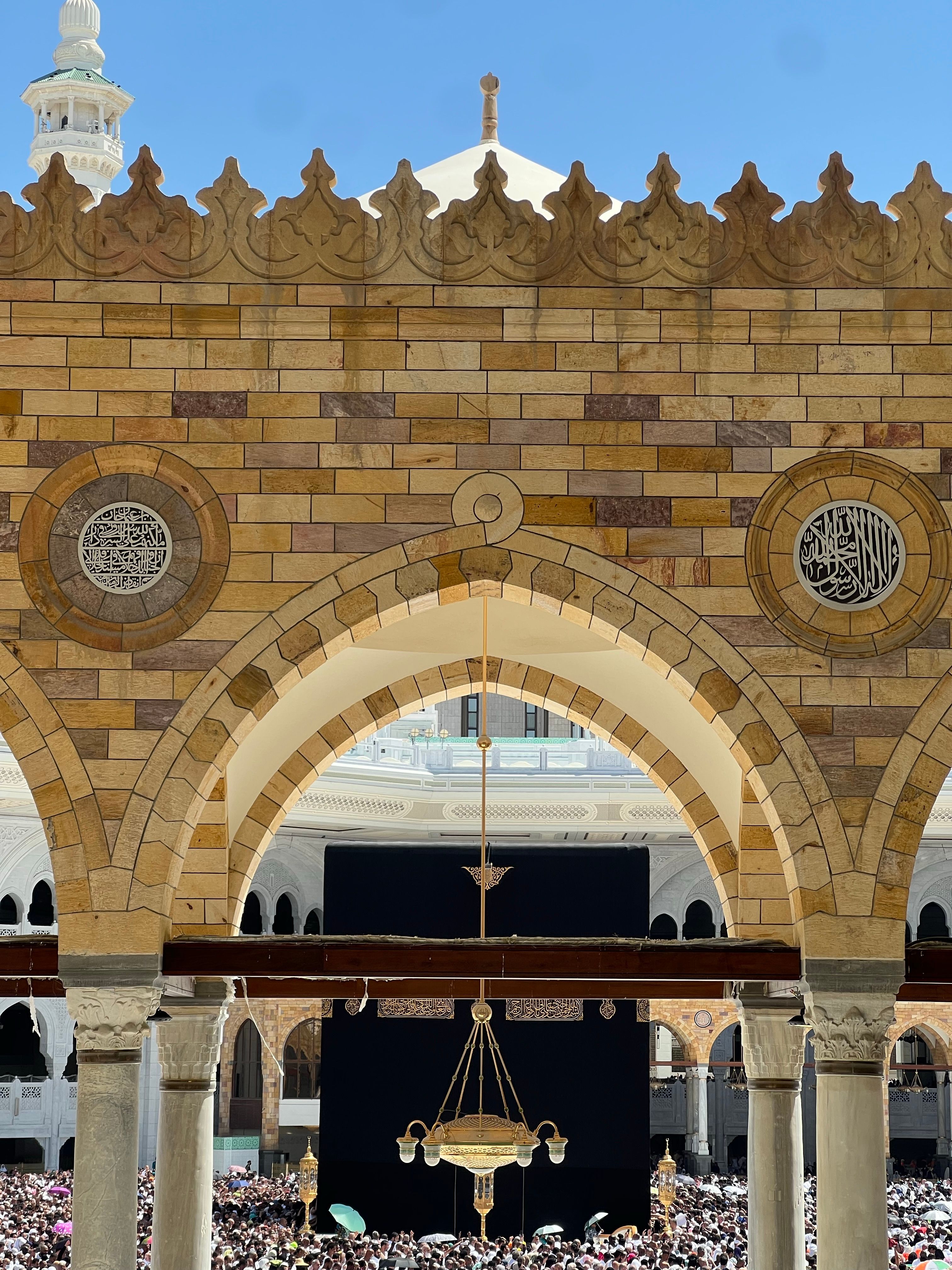 Grand Mosque Architectural Detail with Kaaba View · Free Stock Photo