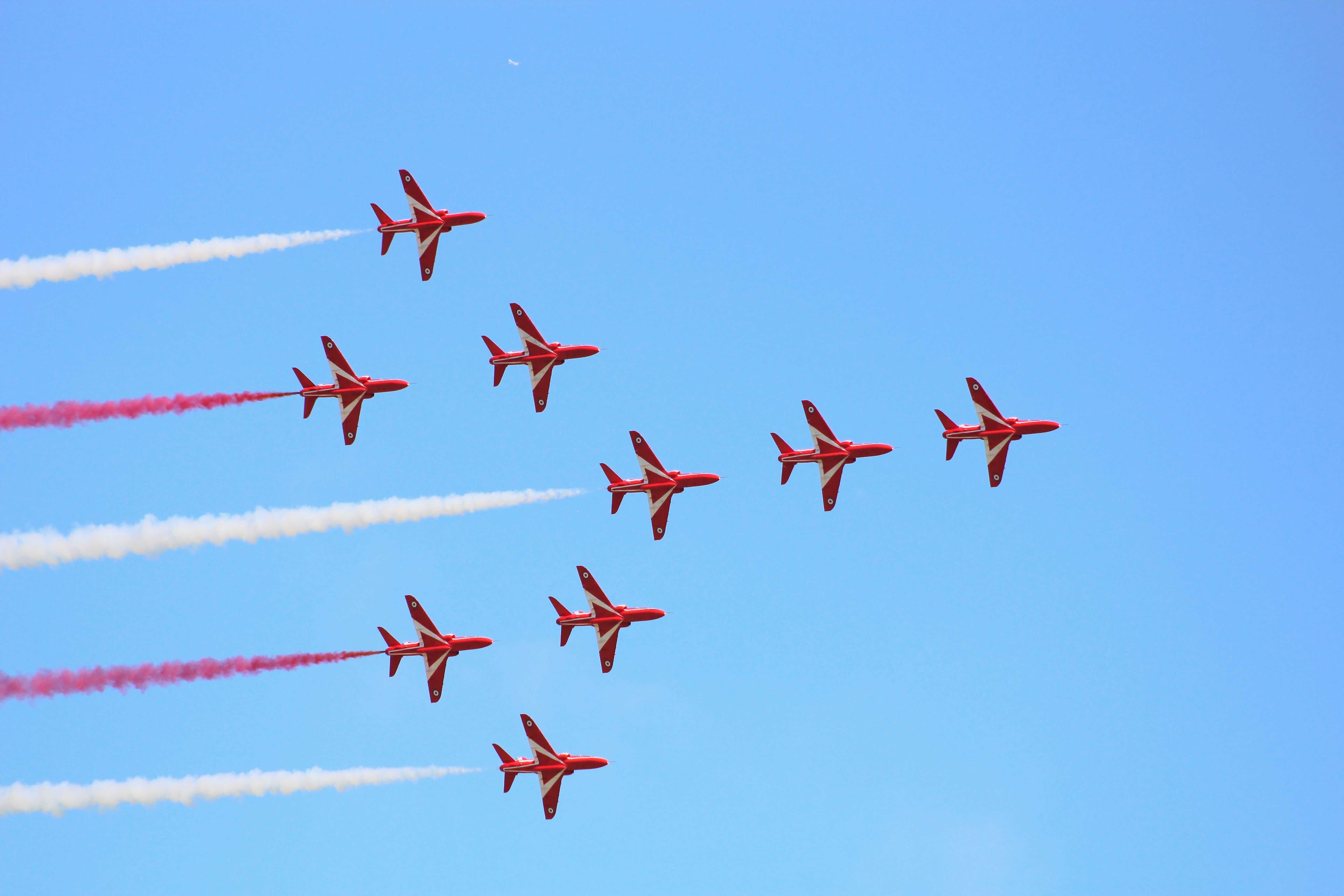 Nine Brown Jet in Sky · Free Stock Photo
