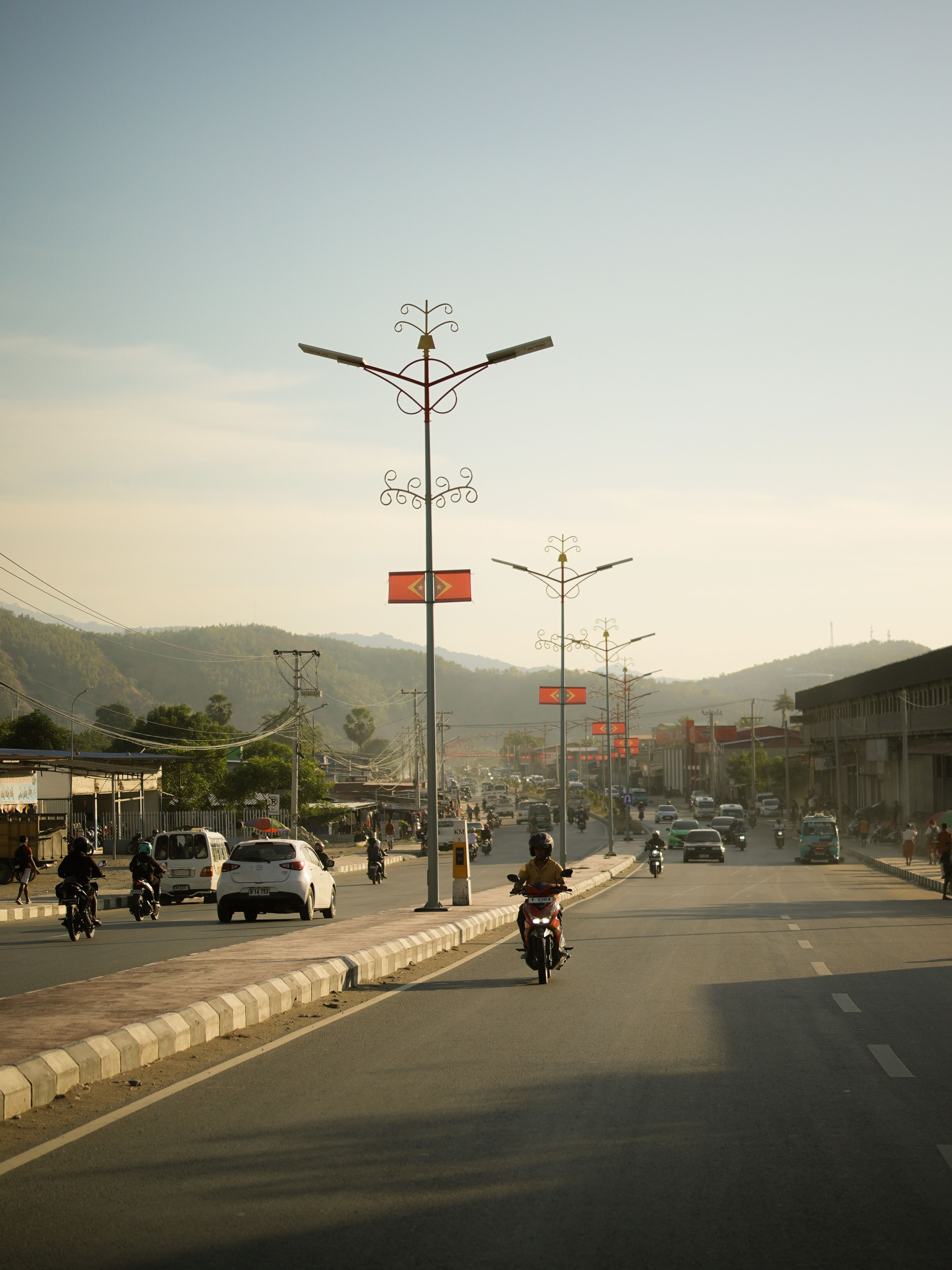 Bustling Street in Dili, Timor-Leste at Daytime · Free Stock Photo