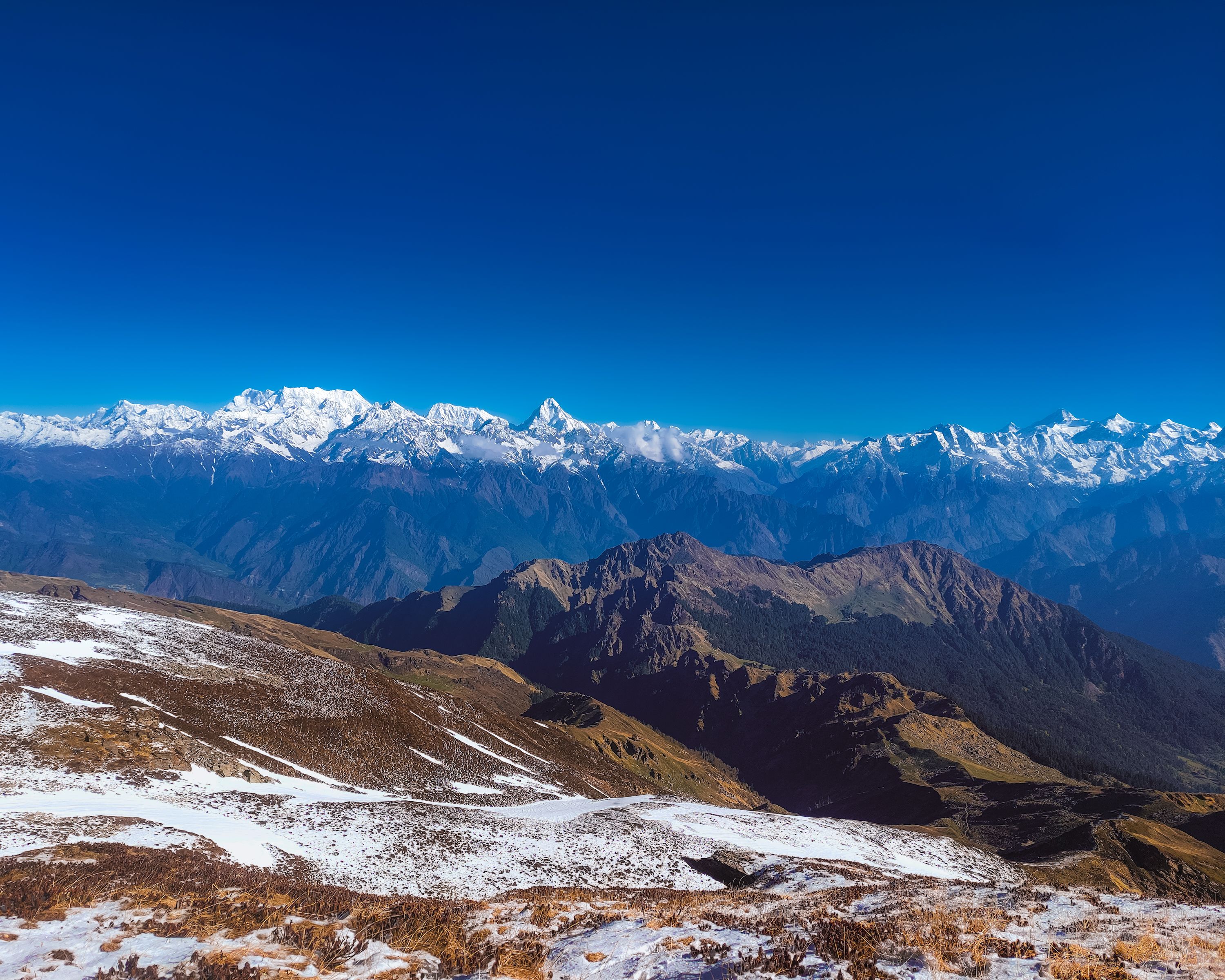 Majestic Himalayan Mountain Range View · Free Stock Photo